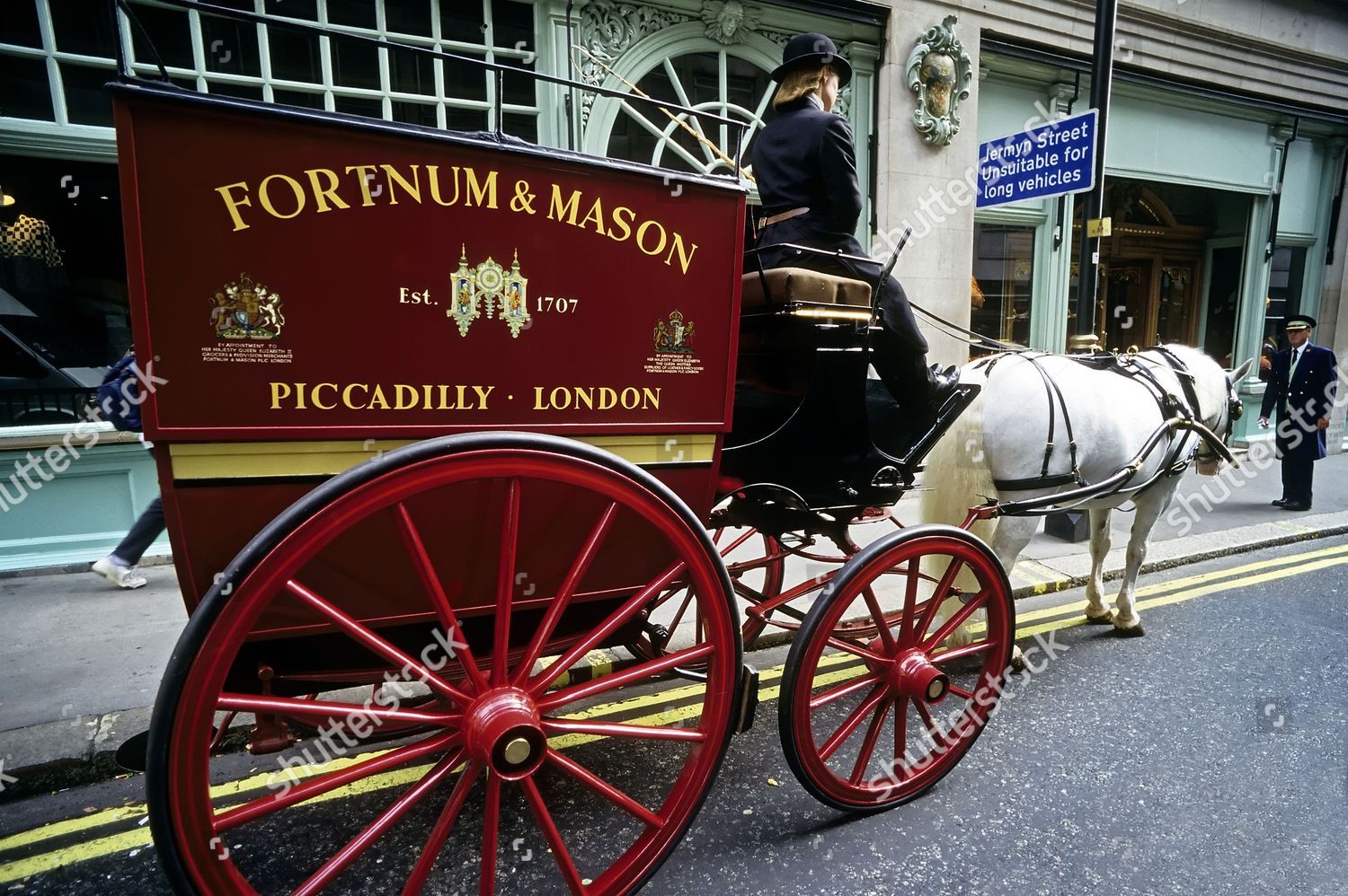 Historical Hackney Coach Fortnum Mason Delicatessen Editorial Stock ...