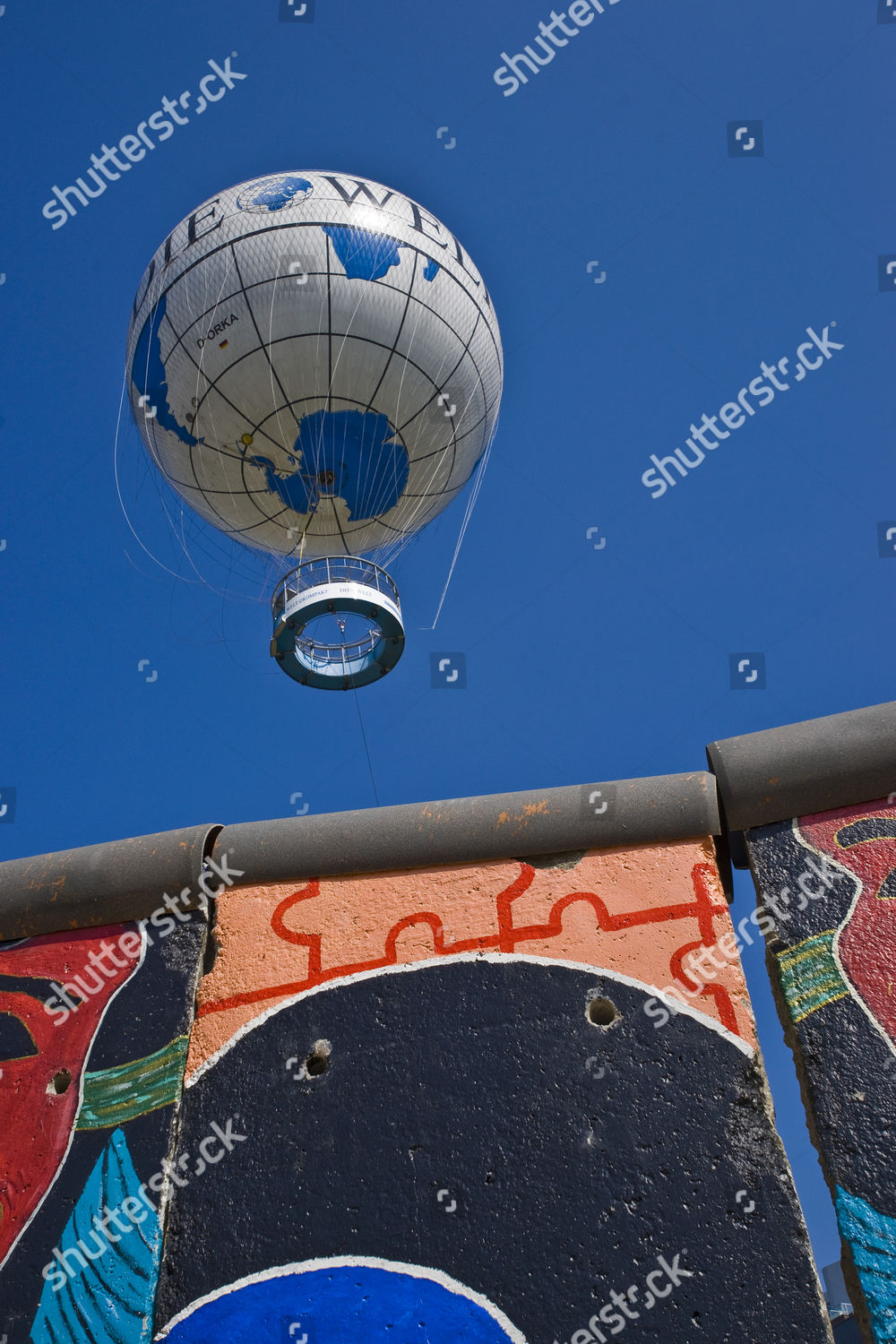 Captive Balloon Flight Over Berlin Wall Editorial Stock Photo - Stock ...
