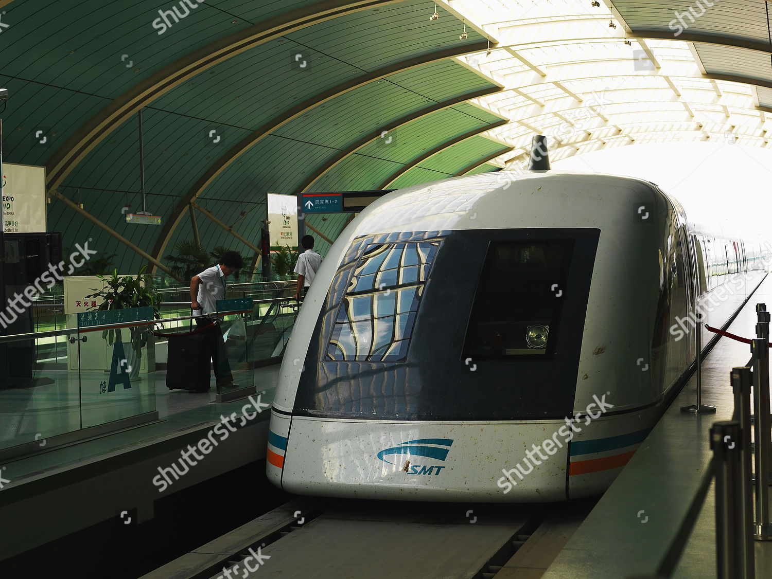 Transrapid Shanghai Maglev Train Pudong Longyang Editorial Stock Photo ...