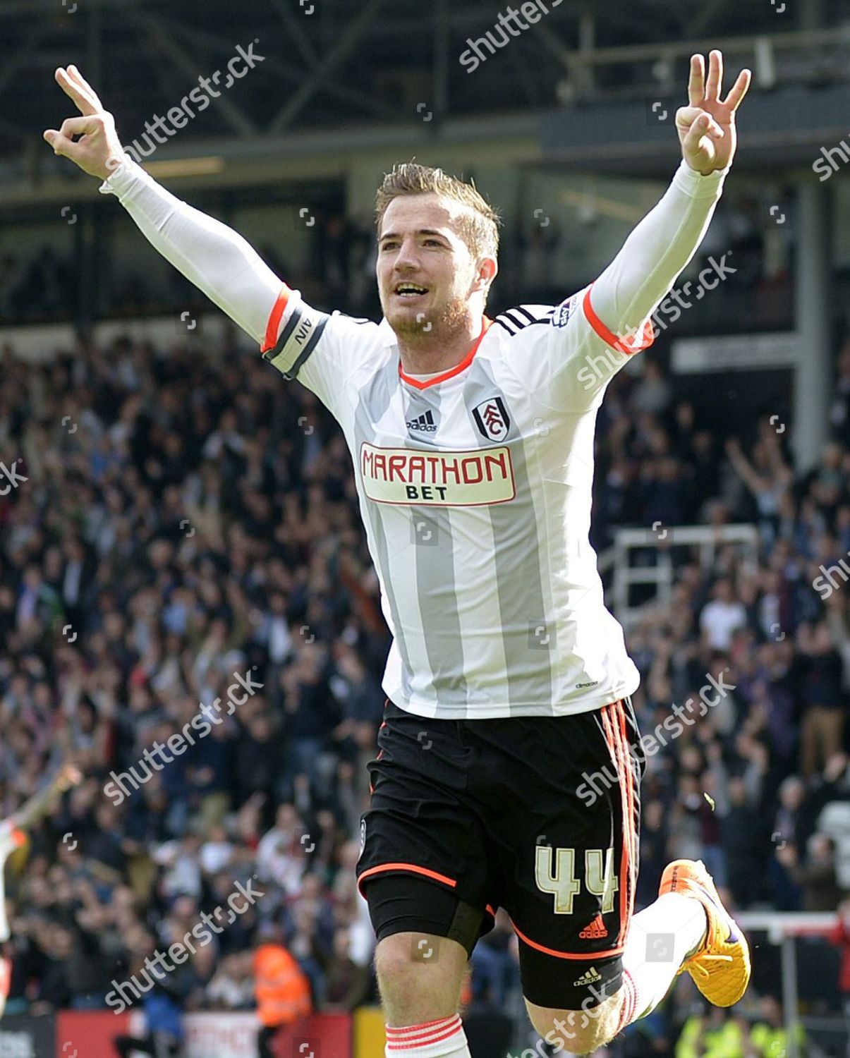 Ross Mccormack Fulham Scores 43 Celebrates Editorial Stock Photo ...