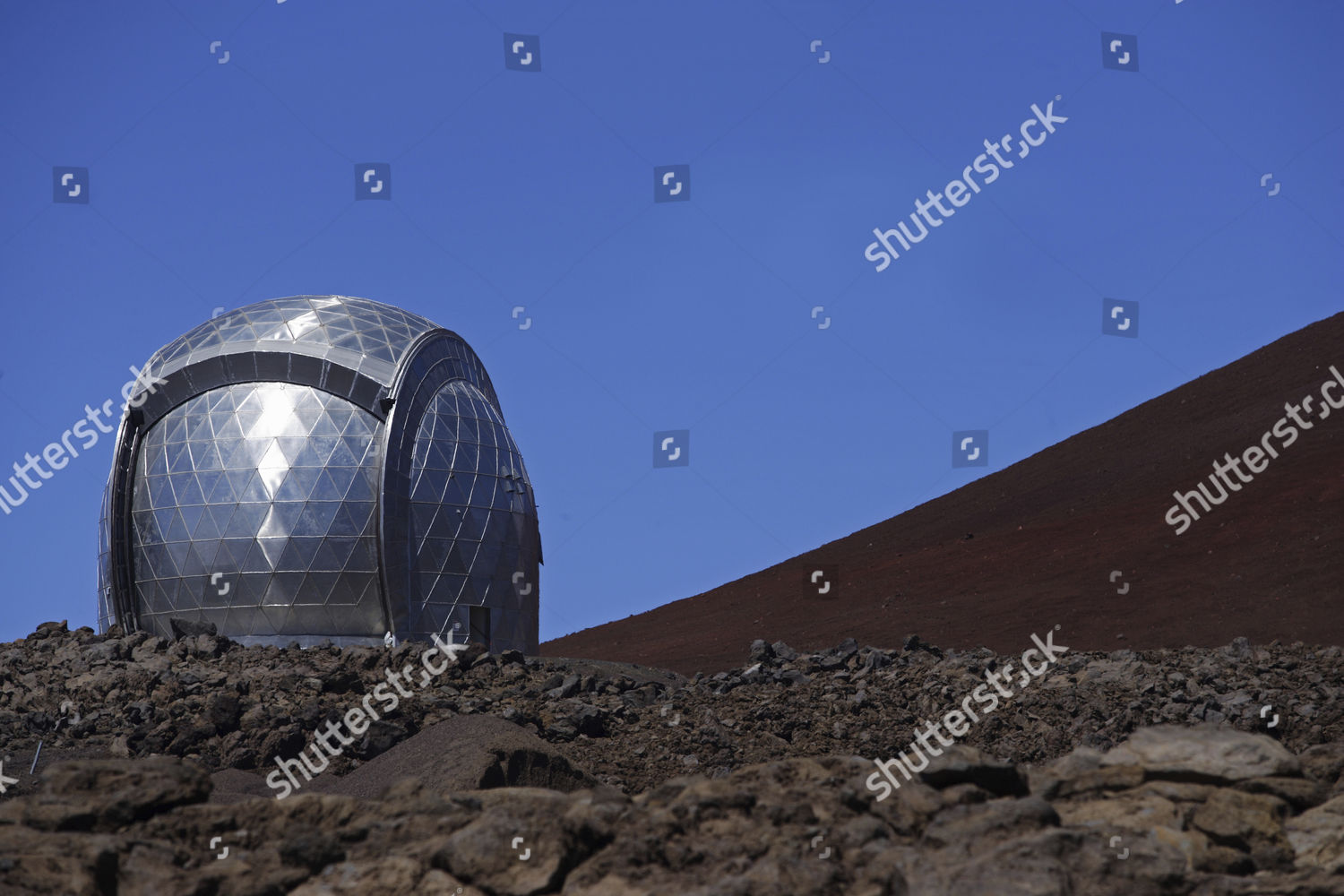 Caltech Submillimeter Observatory Cso Radio Telescope Editorial Stock ...