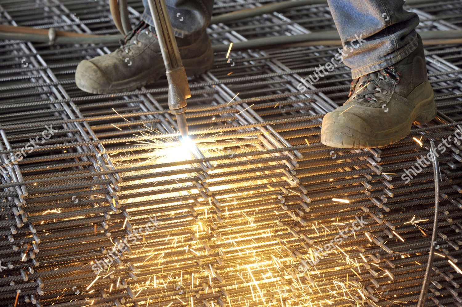 Cutting Steel Reinforcing Mesh Cutting Torch Editorial Stock Photo ...