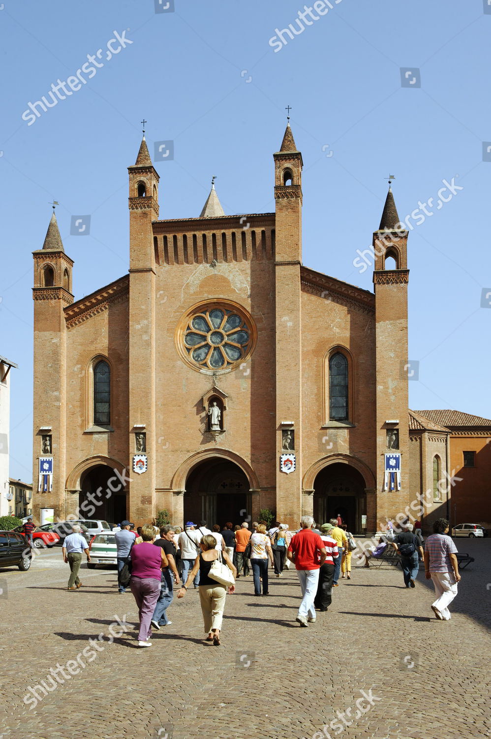 Piazza Risorgimento San Lorenzo Cathedral Alba Editorial Stock Photo ...