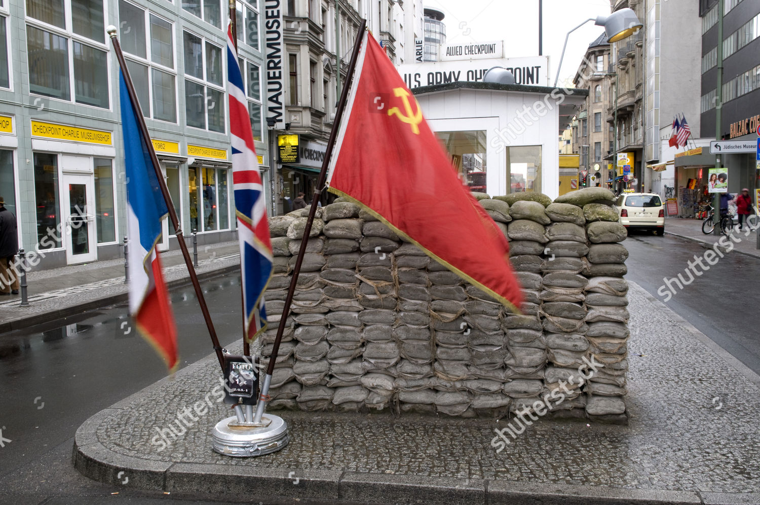 Mauermuseum Berlin Wall Museum Checkpoint Charlie Editorial Stock Photo ...
