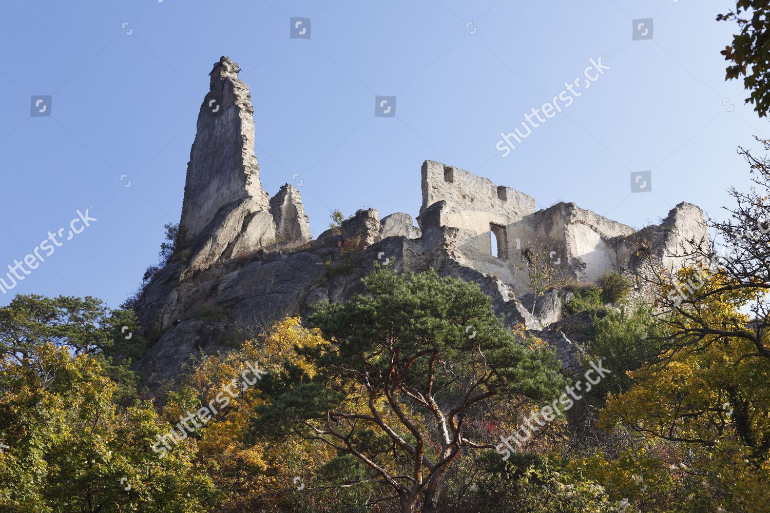 Burgruine Duernstein Castle Ruins Wachau Waldviertel Editorial Stock ...