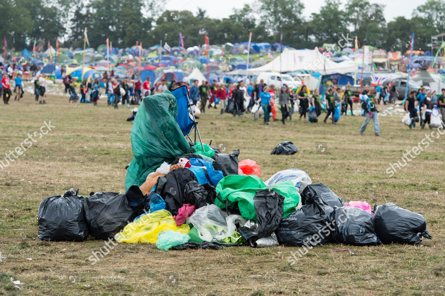 Glastonbury Festival Cleanup Operation Teams Over Editorial Stock Photo ...
