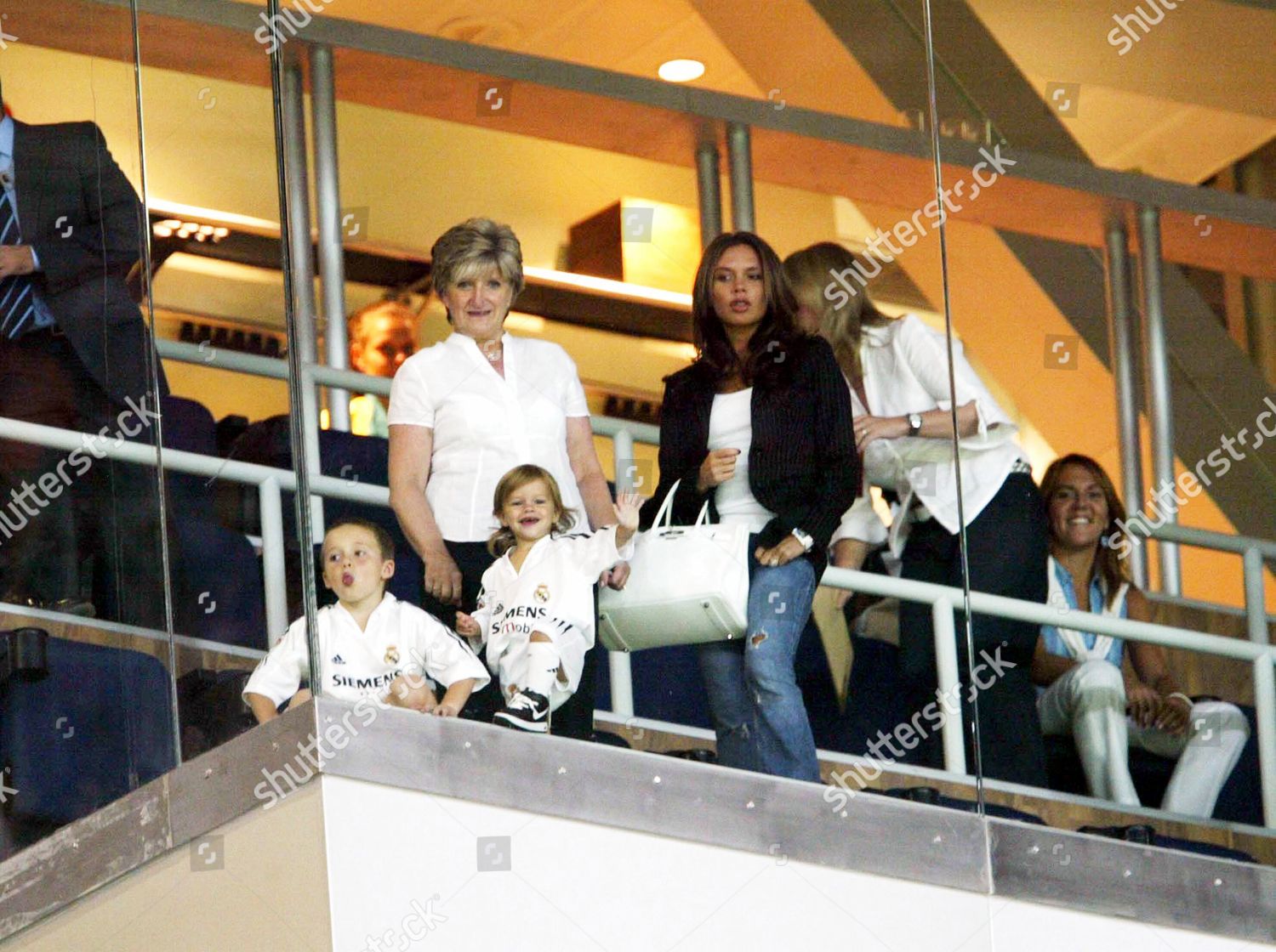 Brooklyn Beckham Sandra Beckham Romeo Beckham Editorial Stock Photo ...