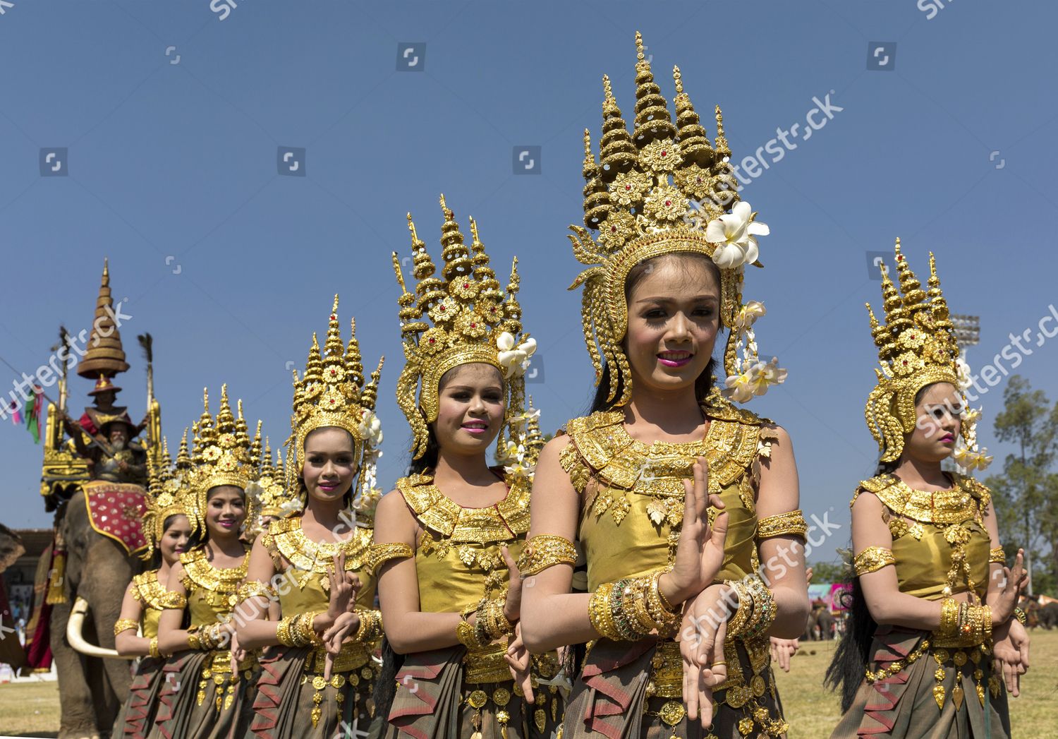 Apsara Dancers Traditional Costumes Elephant Festival Editorial Stock ...