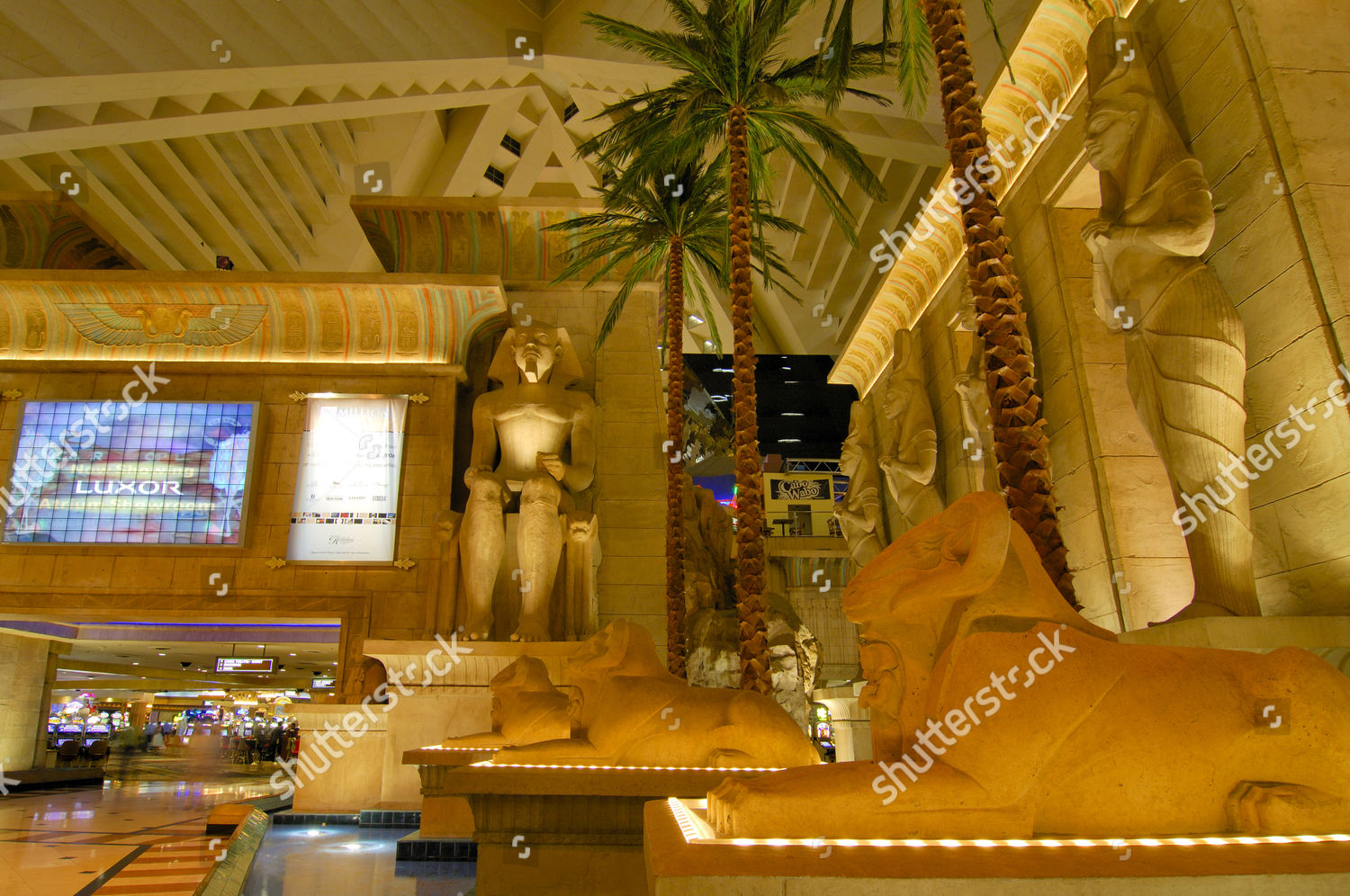 Palms Giant Monitor Statues Tutankhamun Lobby Editorial Stock Photo ...