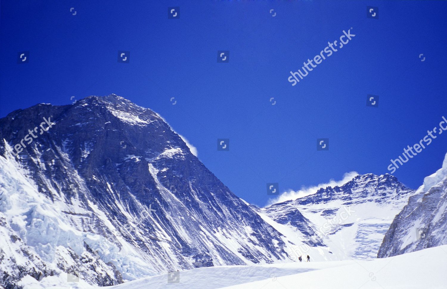 GLACIER WESTERN CWM DIRECTION WEST VIEW Editorial Stock Photo - Stock ...