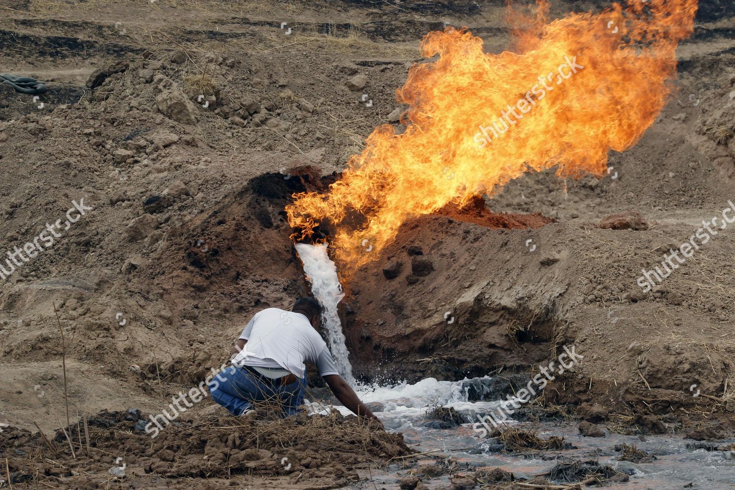 Fire Natural Gas Burning Fissure Ground Editorial Stock Photo - Stock ...