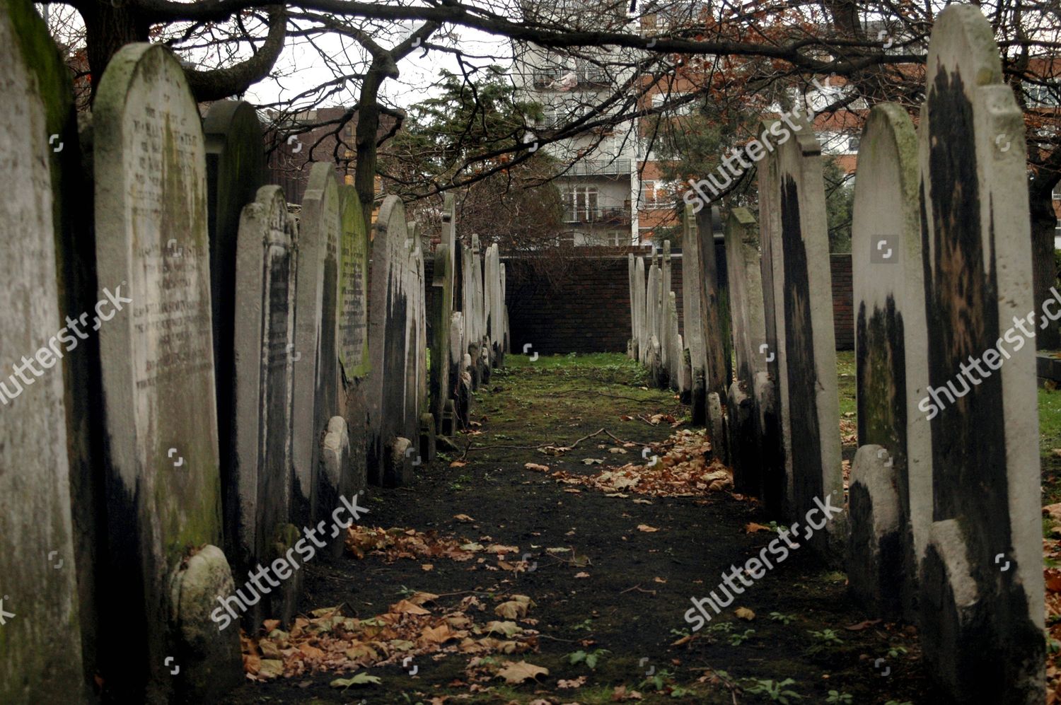 GRAVESTONES BUNHILL FIELDS GRAVEYARD NEAR CITY Editorial Stock Photo ...