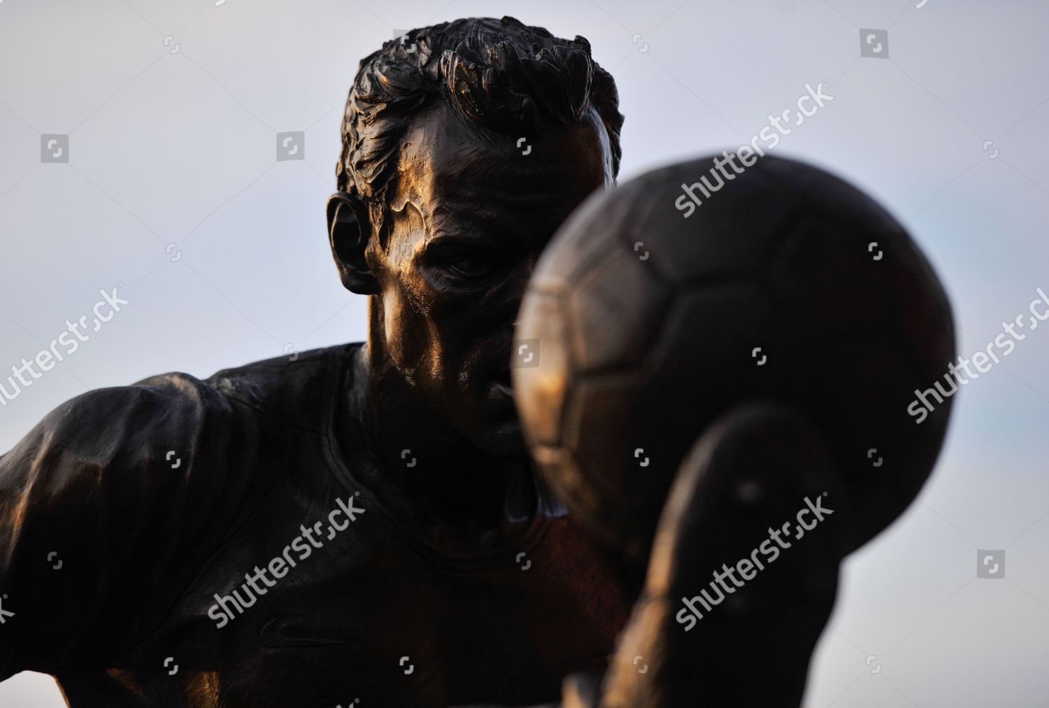 Dennis Bergkamp Statue Outside Emirates During Editorial Stock Photo ...