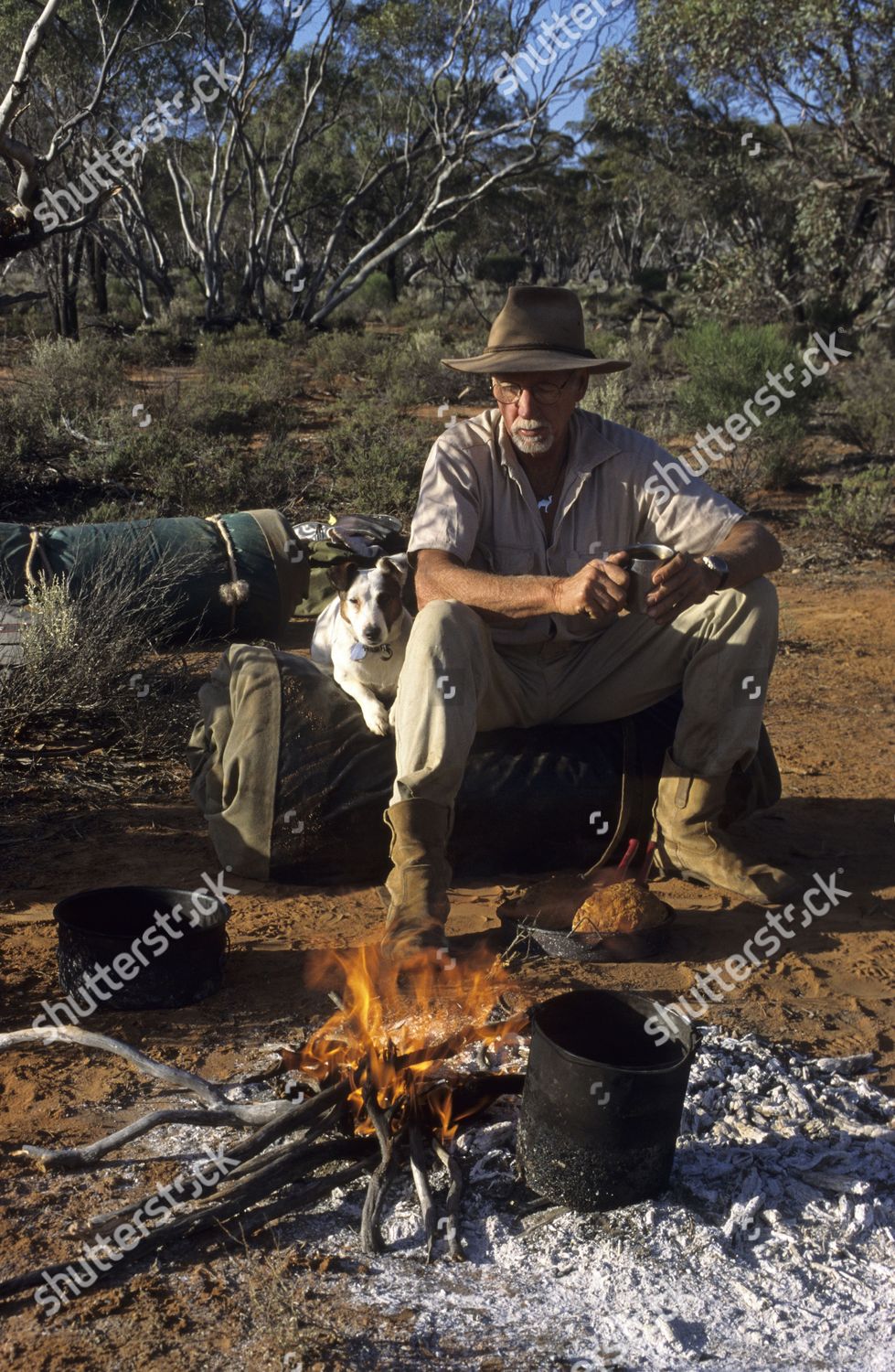 Man Sitting Next Campfire Australian Outback Editorial Stock Photo ...