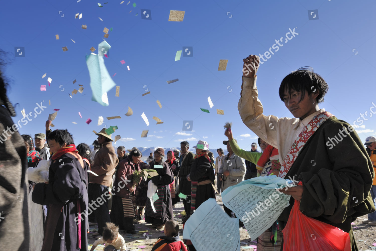 Tibetan Pilgrims Throwing Prayer Notes Into Editorial Stock Photo ...