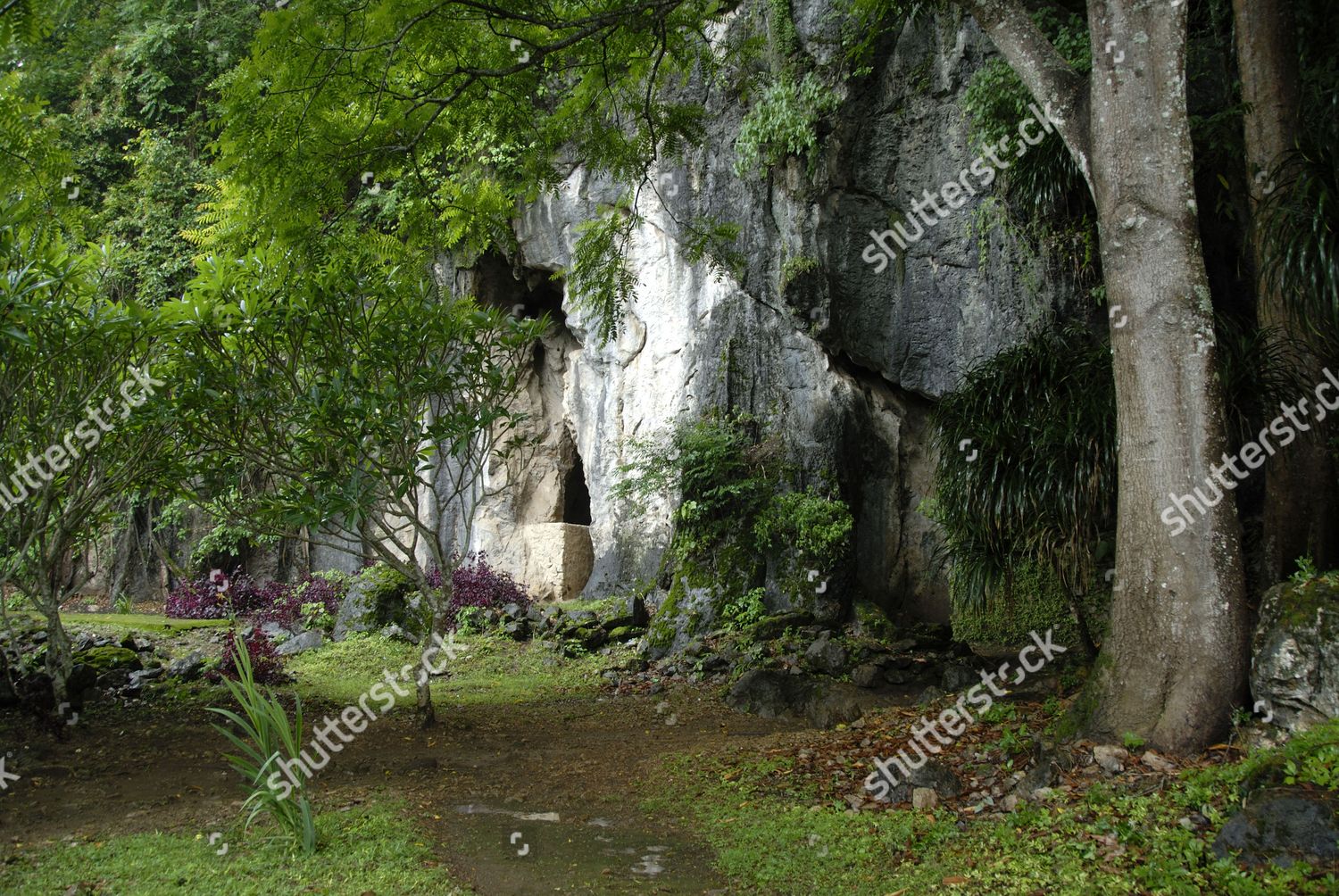 Entrance Cave Communist Resistanc Fighters Pathet Editorial Stock Photo ...