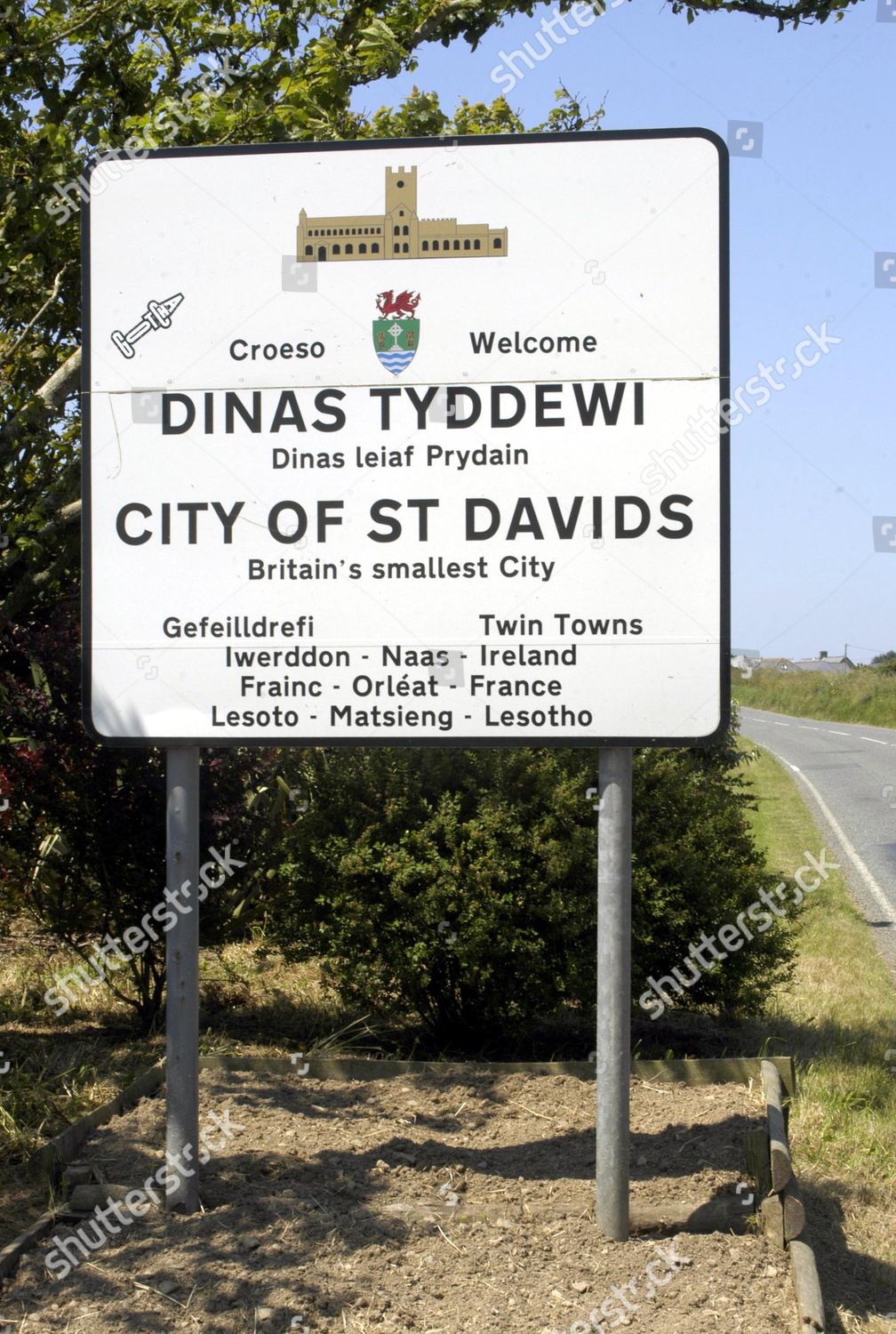 Road Sign Greeting Visitors St Davids Editorial Stock Photo - Stock ...