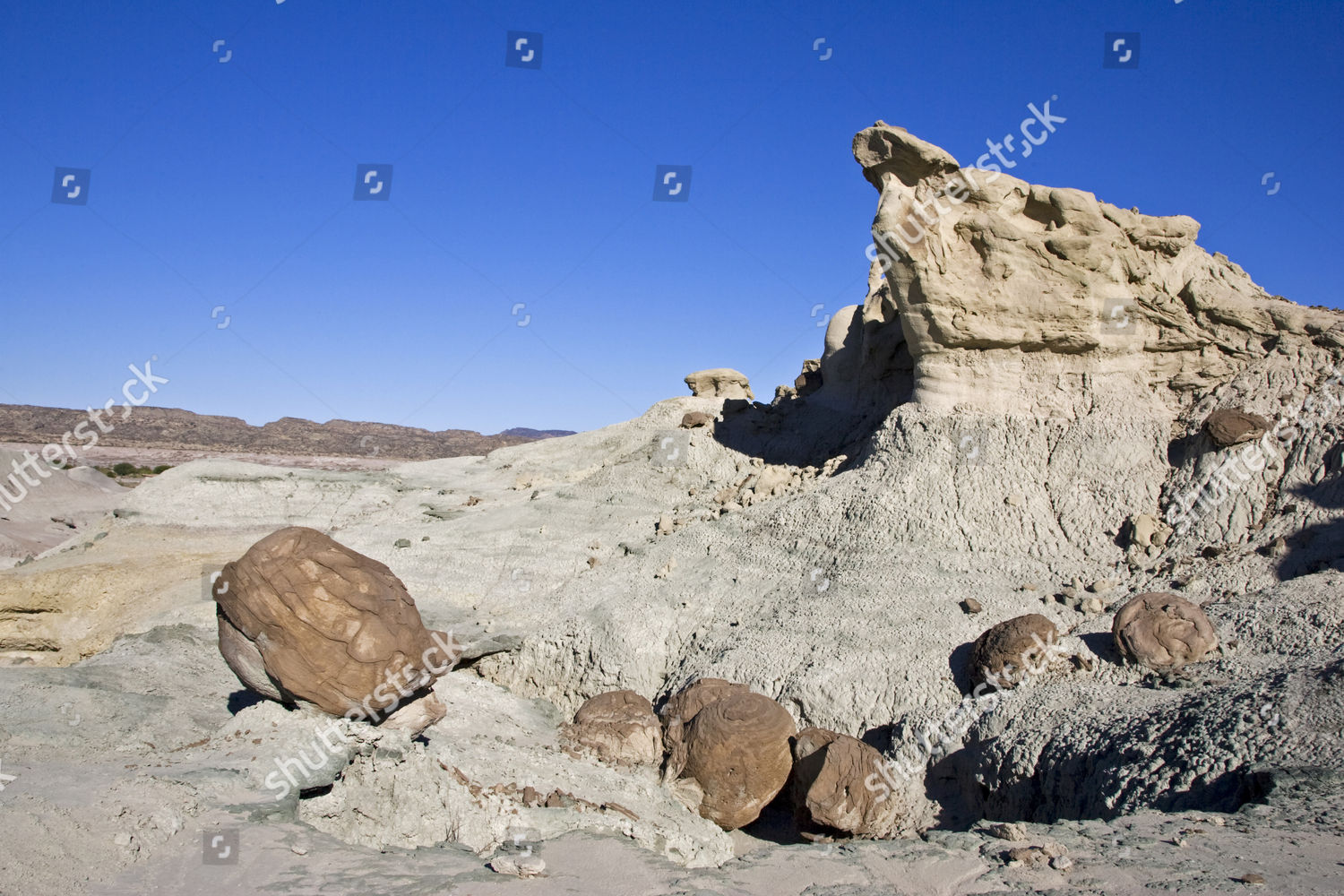 Big Round Stones National Park Parque Editorial Stock Photo - Stock ...