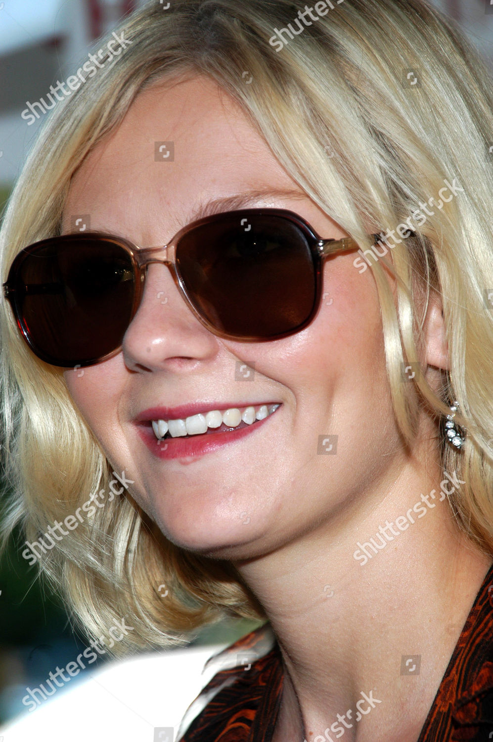 Kirsten Dunst Elizabethtown Film Cast Arrivals Editorial Stock Photo ...