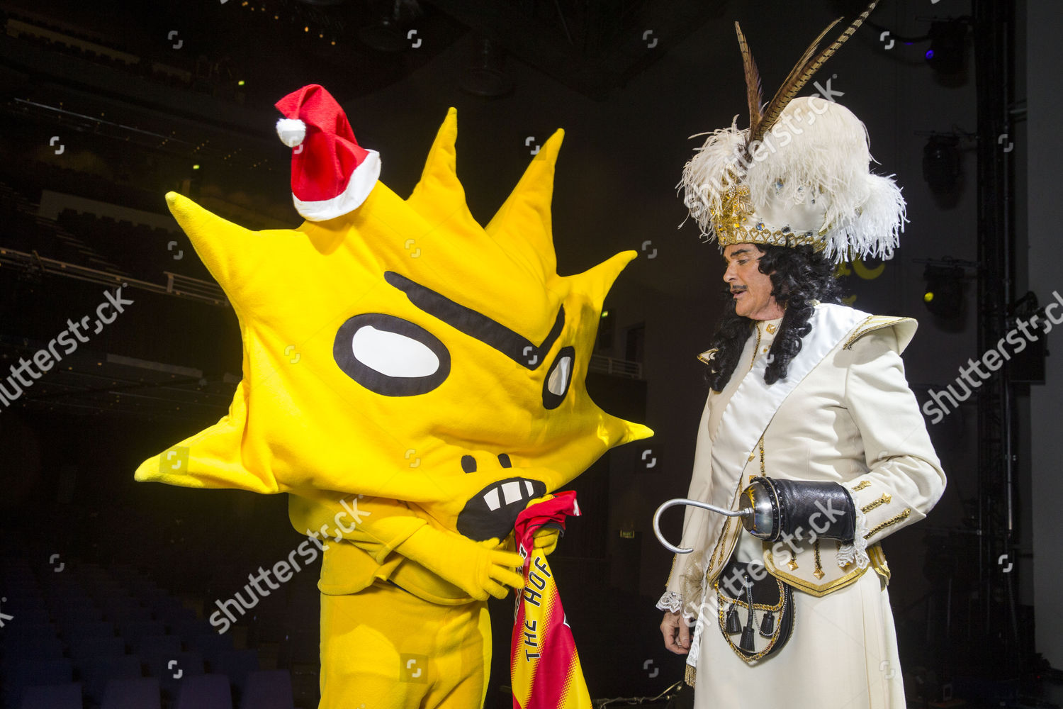 David Hasselhoff Captain Hook Peter Pan Editorial Stock Photo - Stock ...