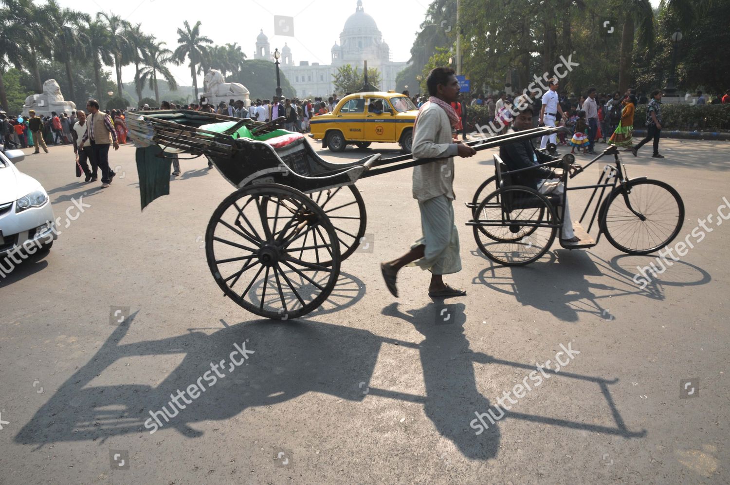 Indian Hand Rickshaw Behind Victoria Memorial Editorial Stock Photo ...