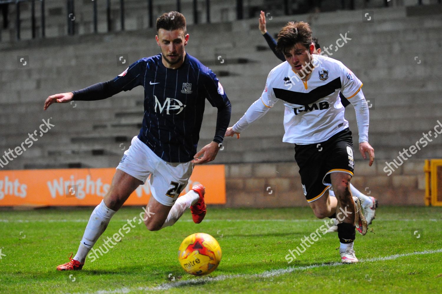Luke Oneill Southend United Matthew Kennedy Editorial Stock Photo ...