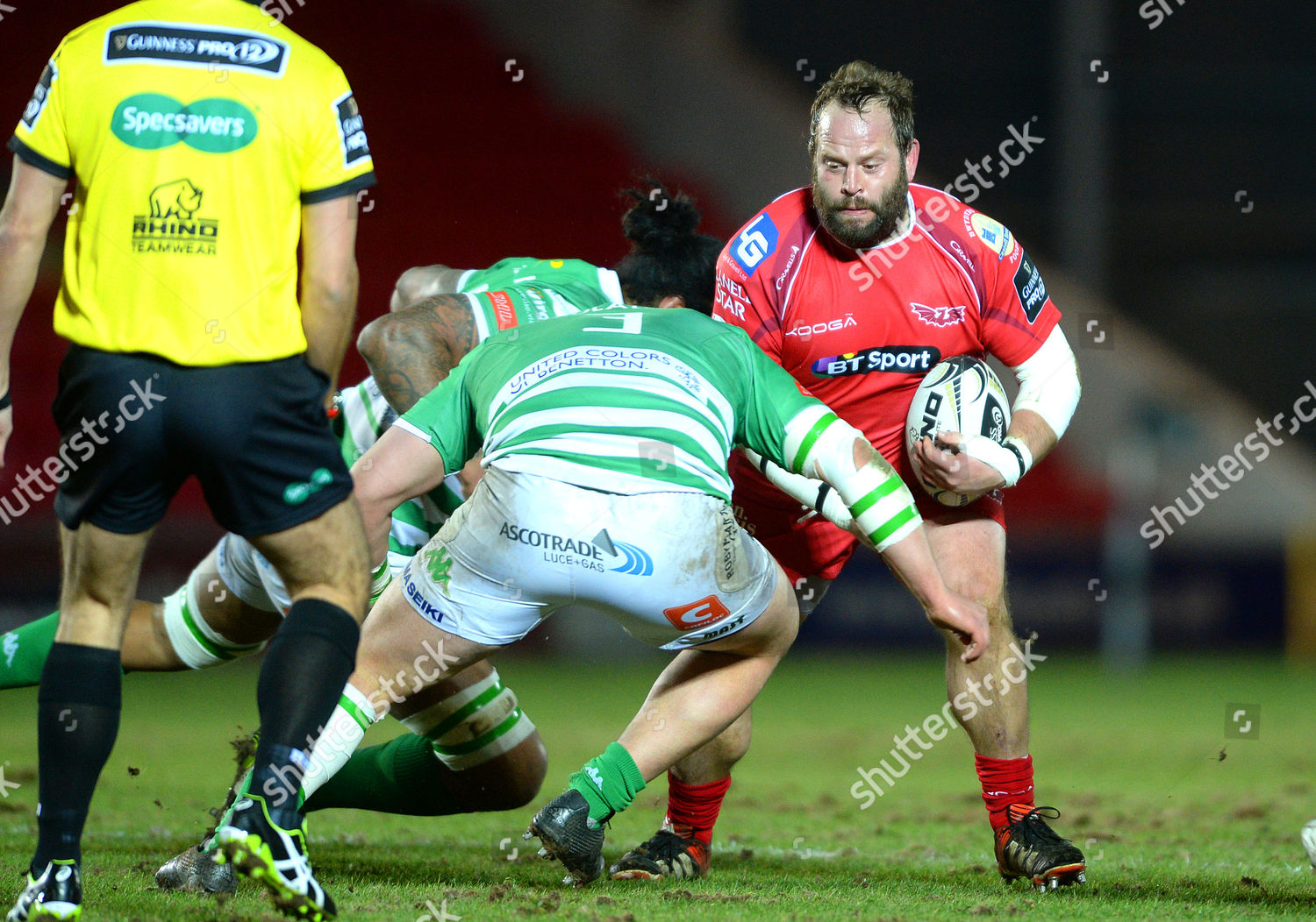 Peter Edwards Scarlets Takes On Simone Editorial Stock Photo - Stock ...