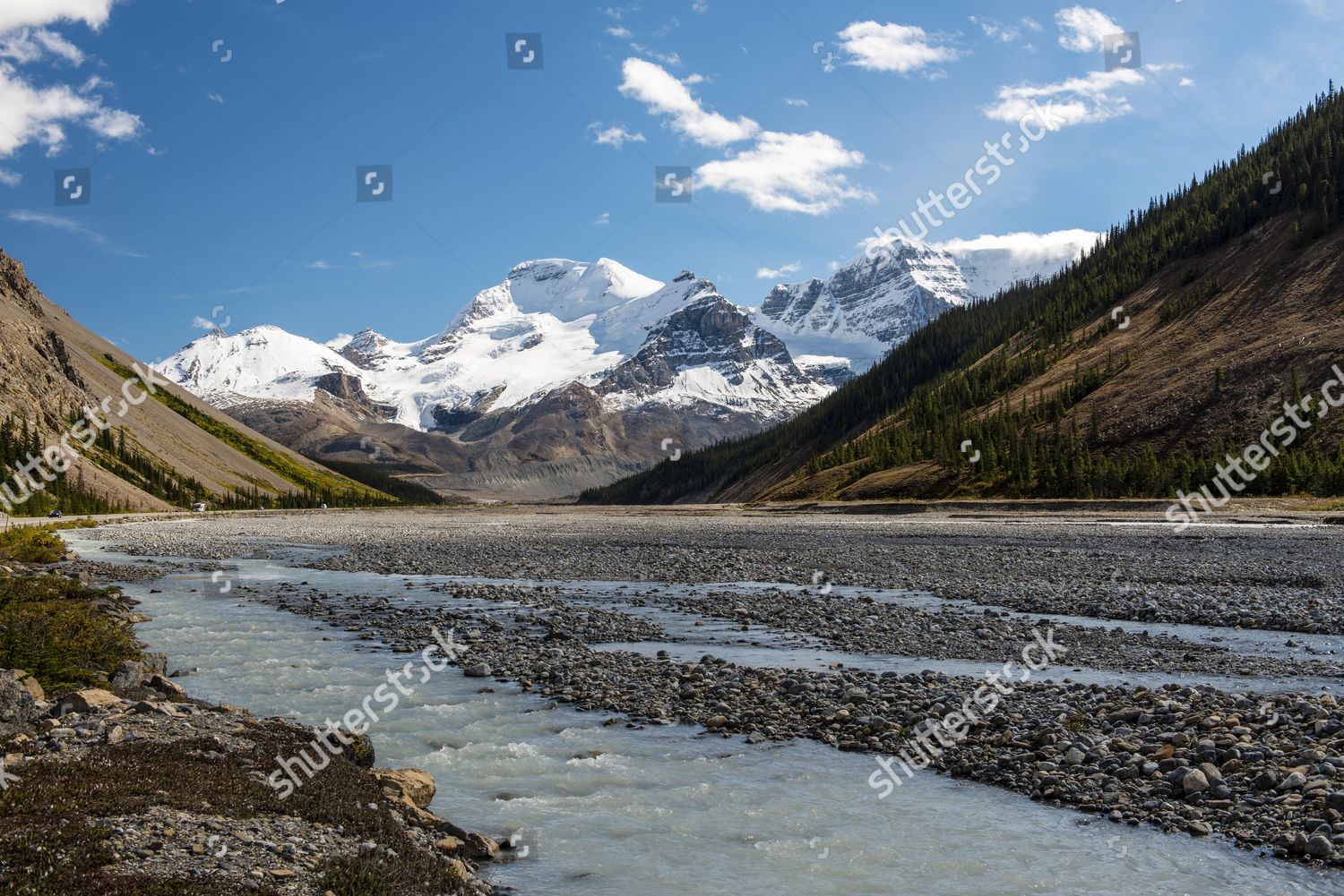 VIEW HIGHWAY ICEFIELDS PARKWAY 93 CANADIAN Editorial Stock Photo ...