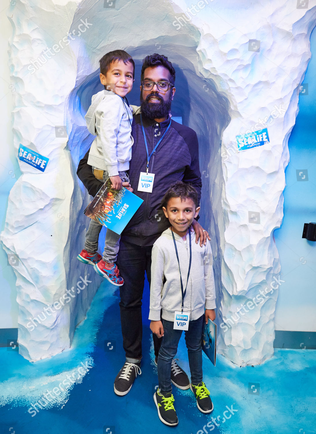 Romesh Ranganthan His Family Editorial Stock Photo - Stock Image ...