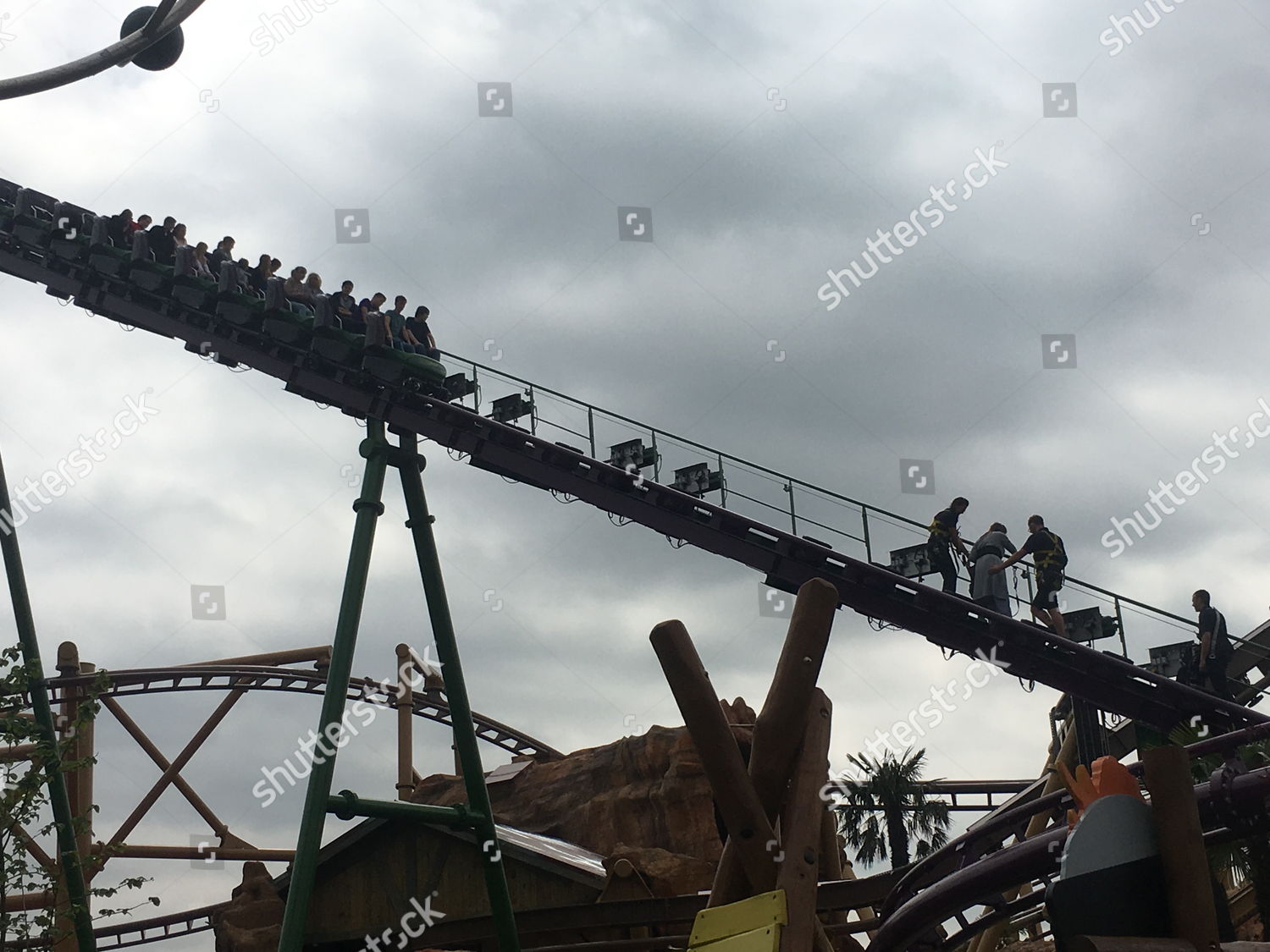 Riders Evacuated Velociraptor Ride Paultons Park Editorial Stock Photo ...