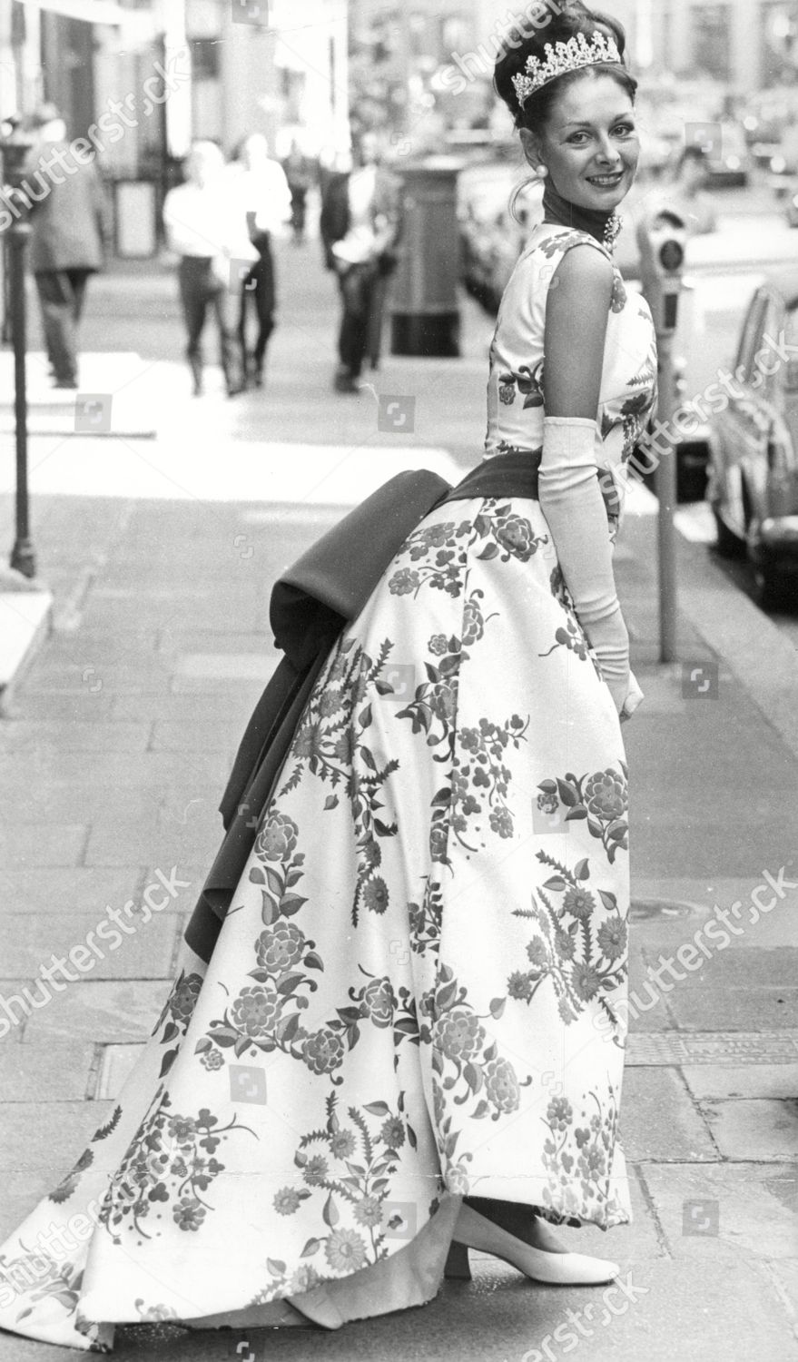 Diana Edmunds Fashion Model Wearing Norman Editorial Stock Photo ...
