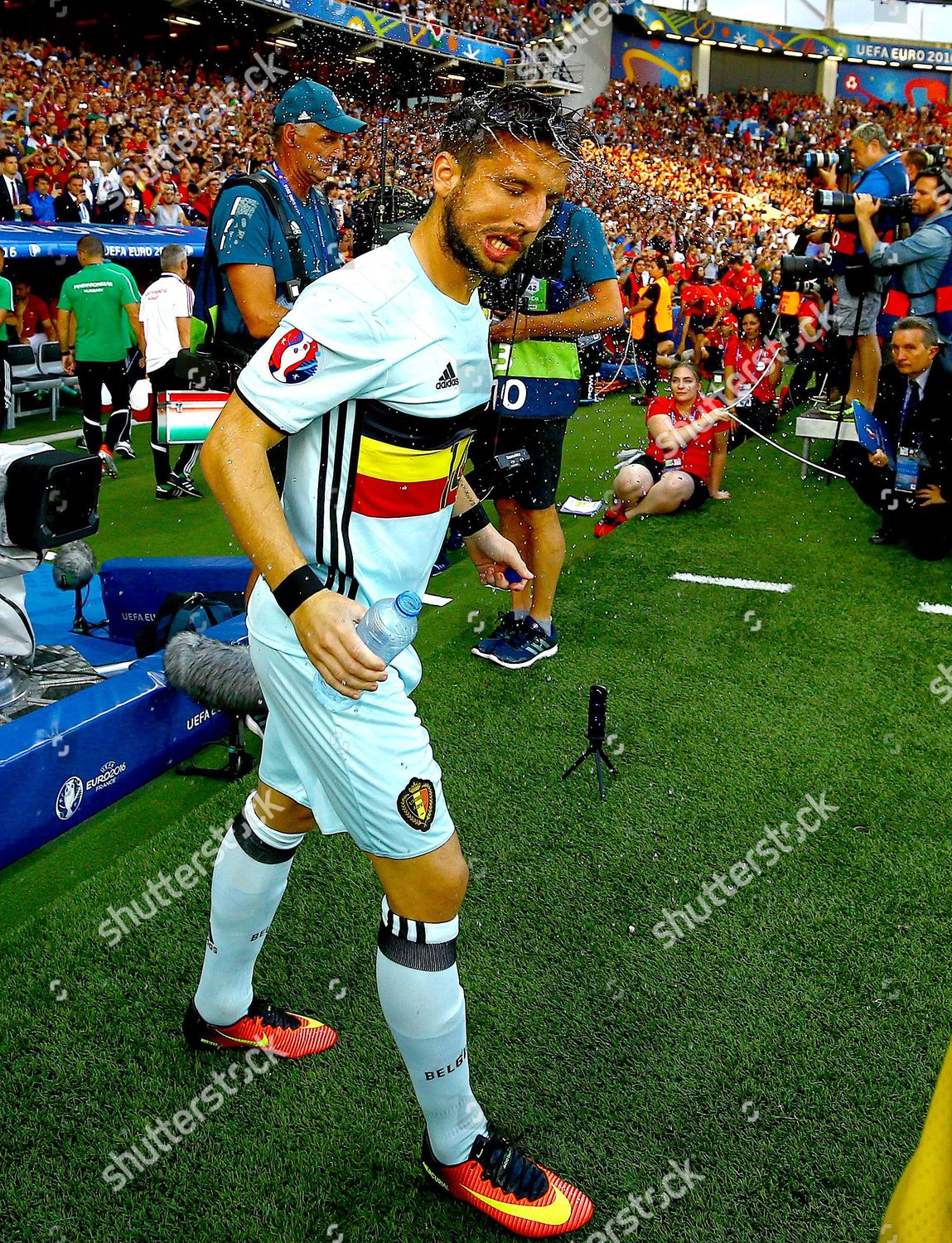 Dries Mertens Belgium Shakes His Wet Editorial Stock Photo - Stock ...