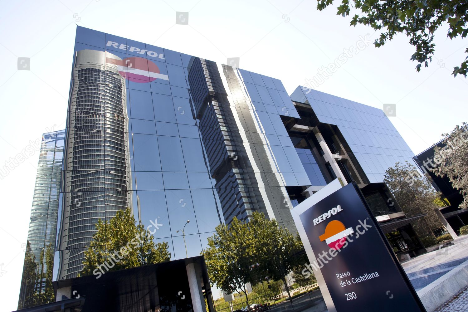 Headquarters Spanish Oil Company Repsol Madrid Editorial Stock Photo ...