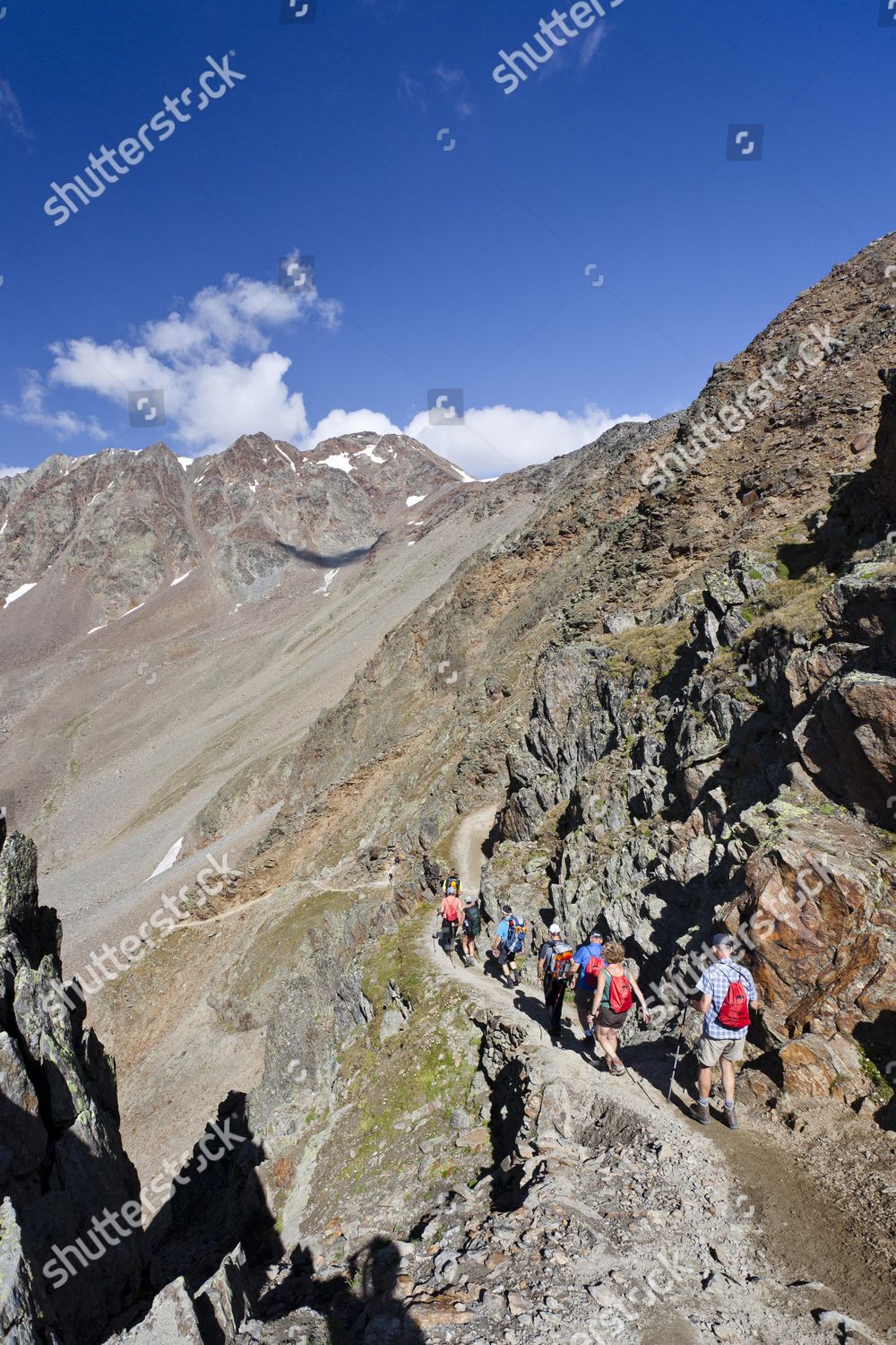 Hikers Descending Similaun Hut Schnalstal Valley Editorial Stock Photo ...
