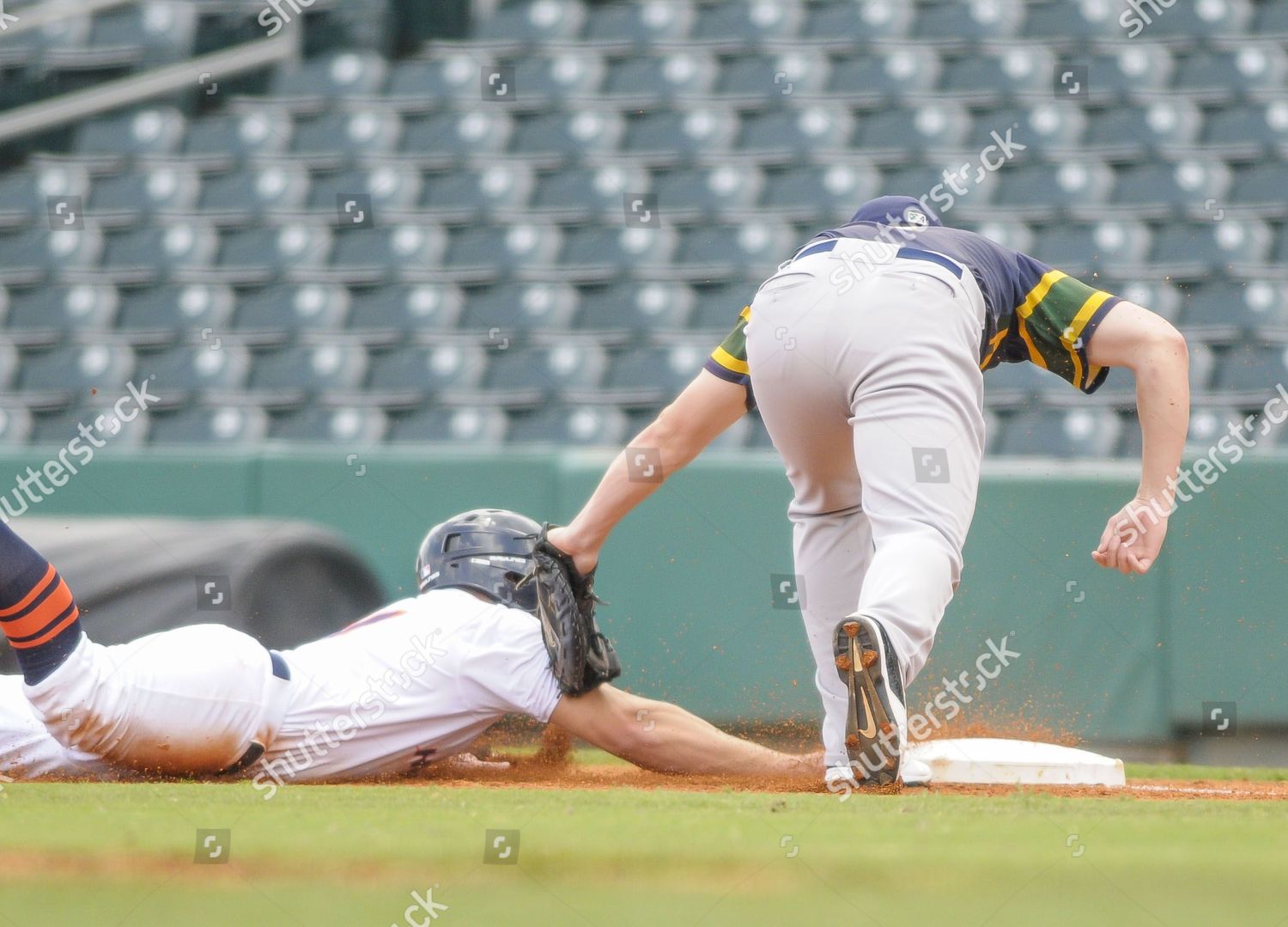 Beloit Snappers First Baseman Chris Iriart Editorial Stock Photo ...
