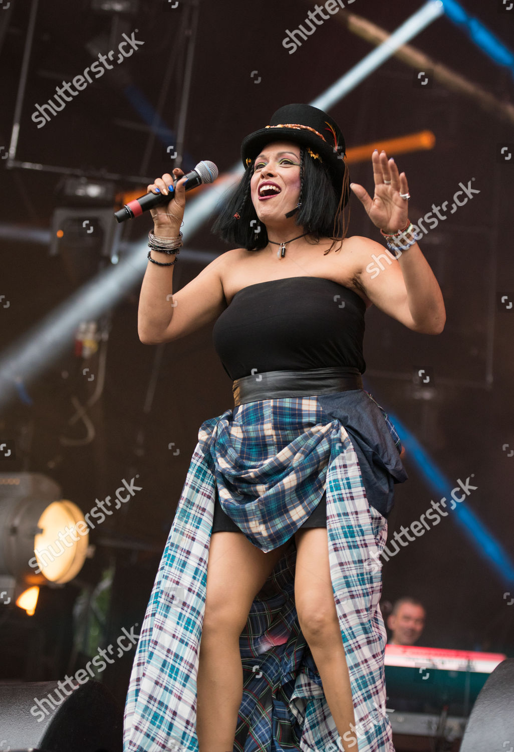 Annabella Bow Wow Wow Editorial Stock Photo - Stock Image | Shutterstock