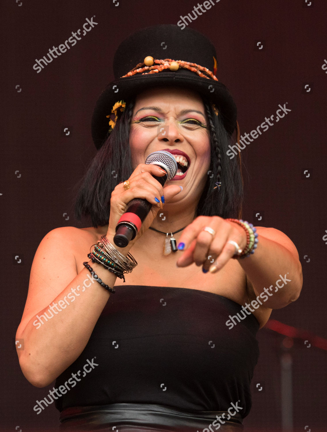 Annabella Bow Wow Wow Editorial Stock Photo - Stock Image | Shutterstock