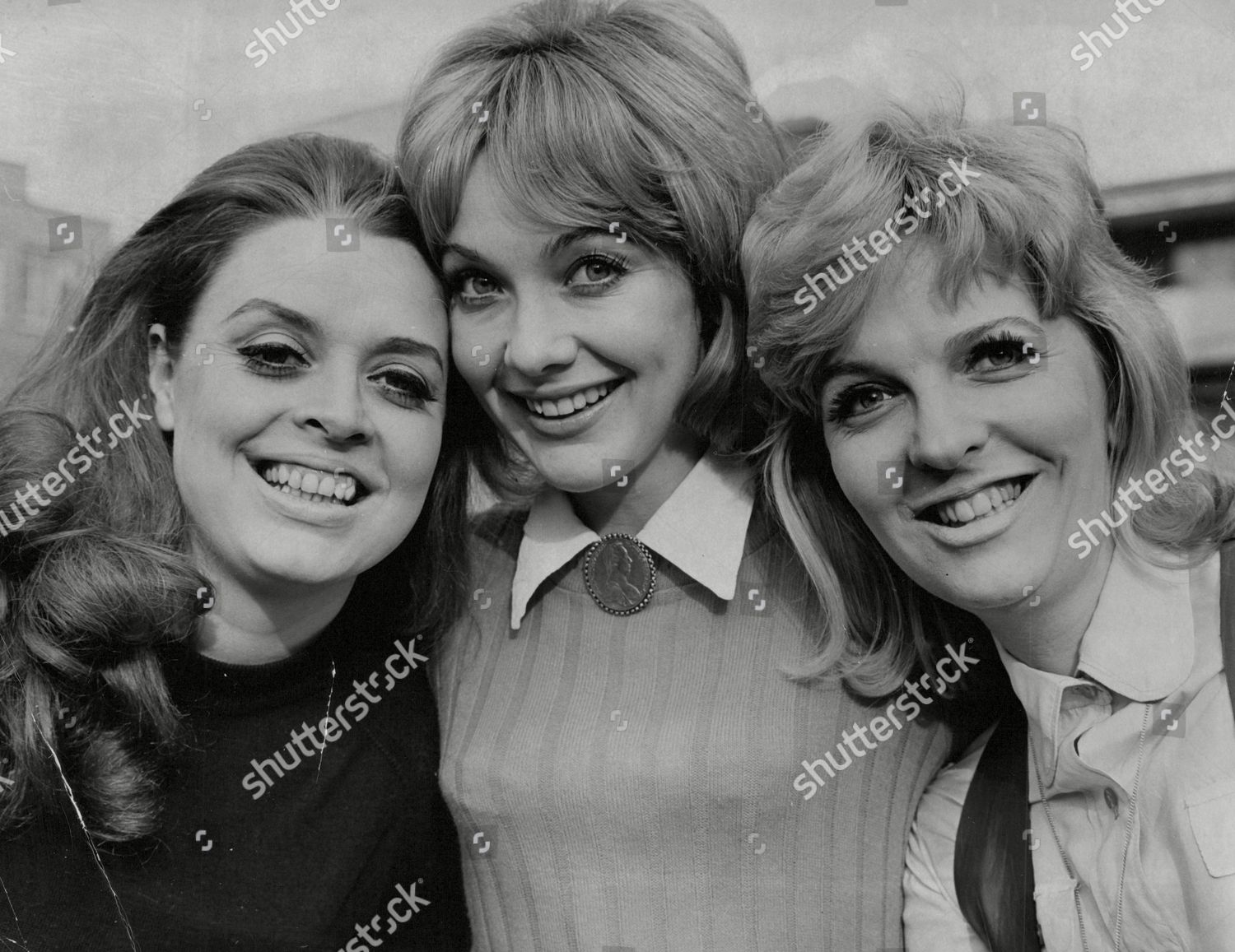 Actresses Lr Lynda Baron Jacki Piper Redaktionelles Stockfoto ...