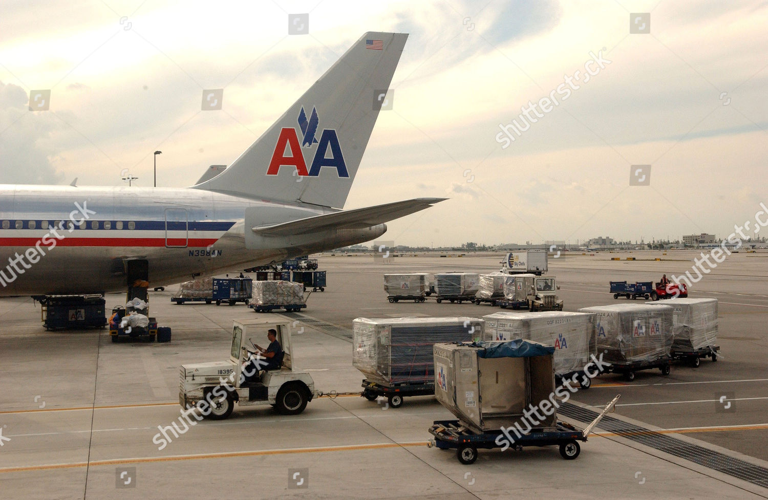 American Airlines Aircraft Miami Airport Editorial Stock Photo - Stock ...
