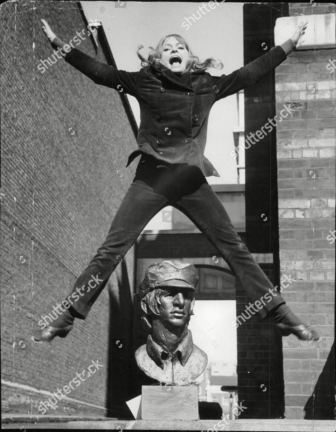 Sculptor Liz Moore 21 Bust She Editorial Stock Photo - Stock Image ...