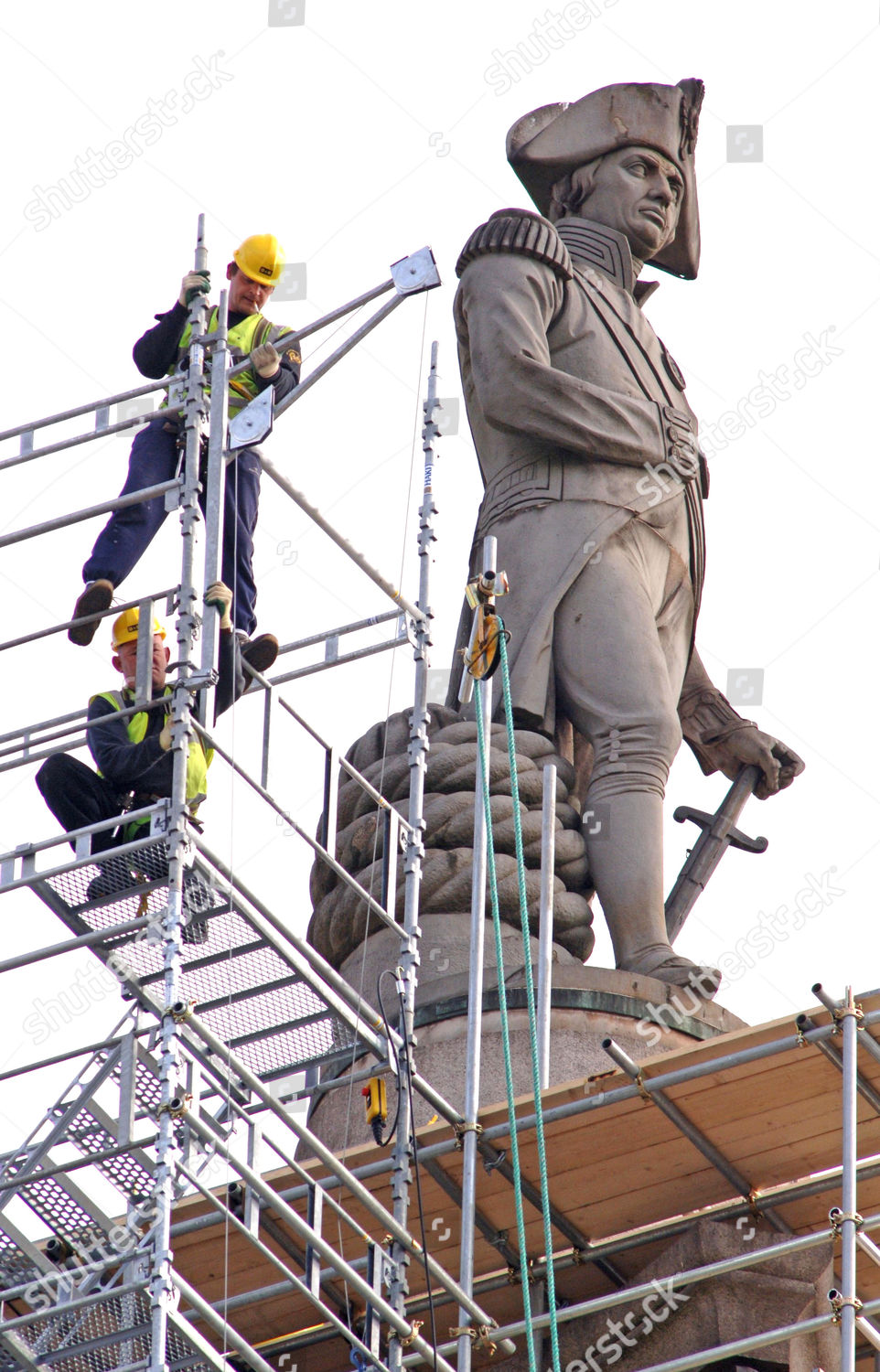 Scaffolders Erecting Scaffolding Around Nelsons Column Editorial Stock ...