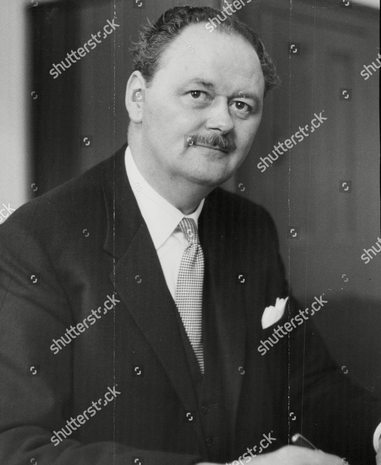 Robert Slater Stationmaster Londons Kings Cross Editorial Stock Photo ...