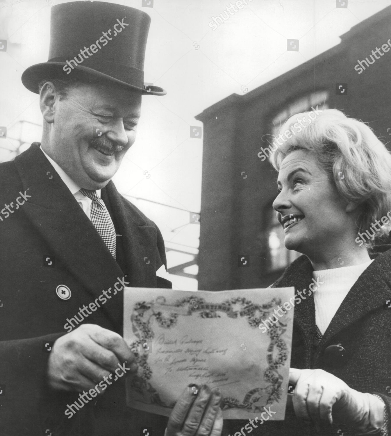 Robert Slater Stationmaster Londons Kings Cross Editorial Stock Photo ...