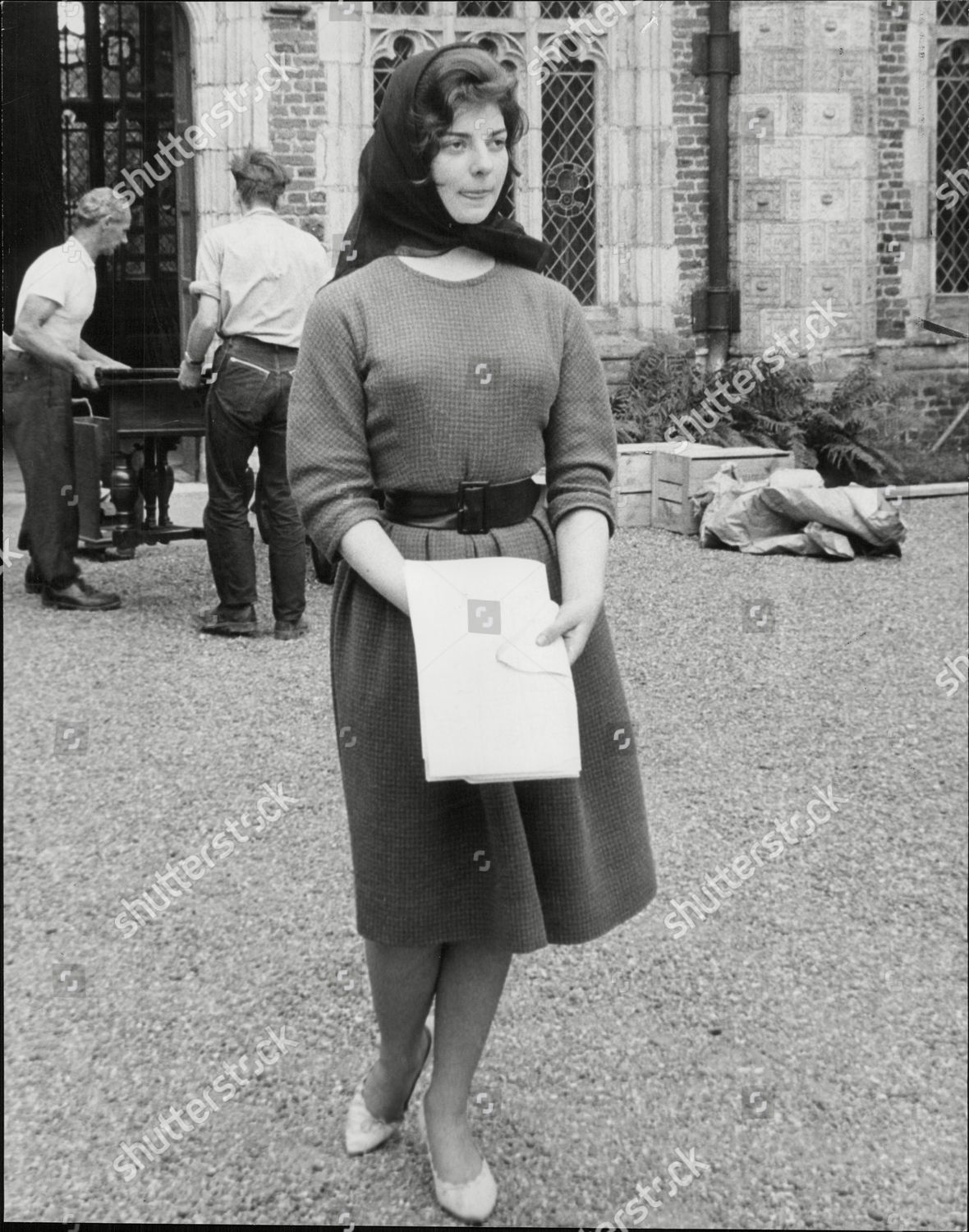 Debutante Jeannette Constablemaxwell Prepares Her Comingout Editorial ...