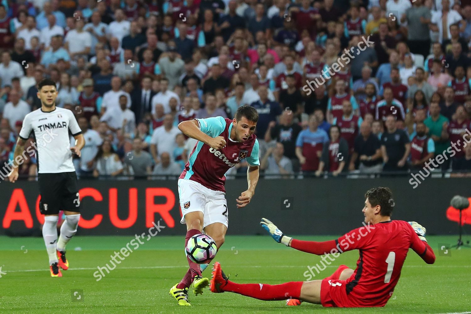 Jonathan Calleri West Ham United Fails Editorial Stock Photo - Stock ...