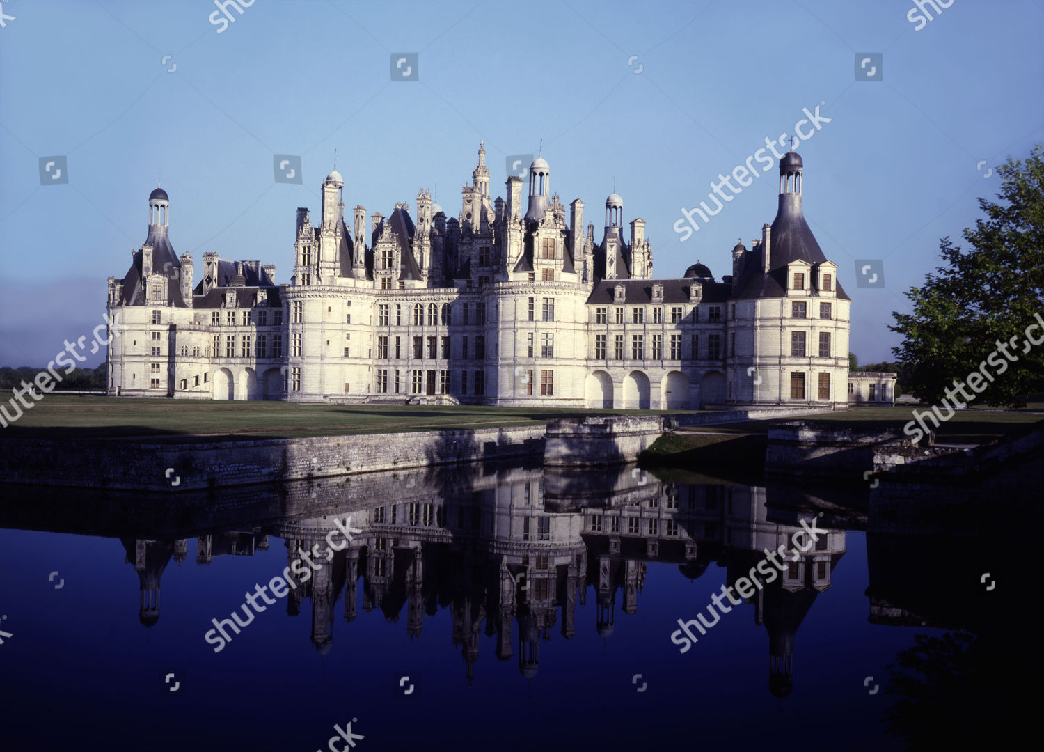 De Chambord Renaissance Built 151947 Loire Editorial Stock Photo ...