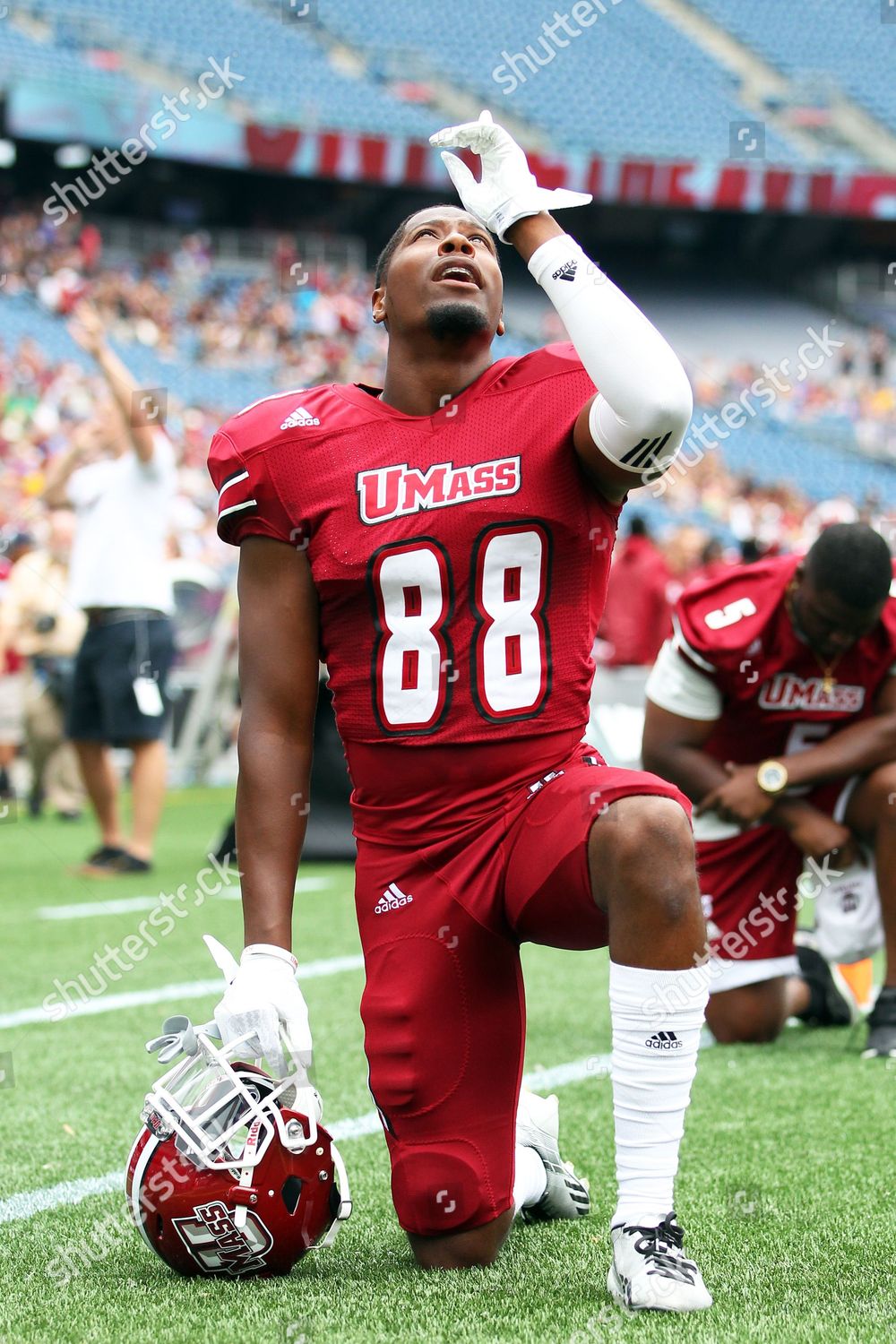 Massachusetts Minutemen Wide Receiver Bernard Davis Editorial Stock ...