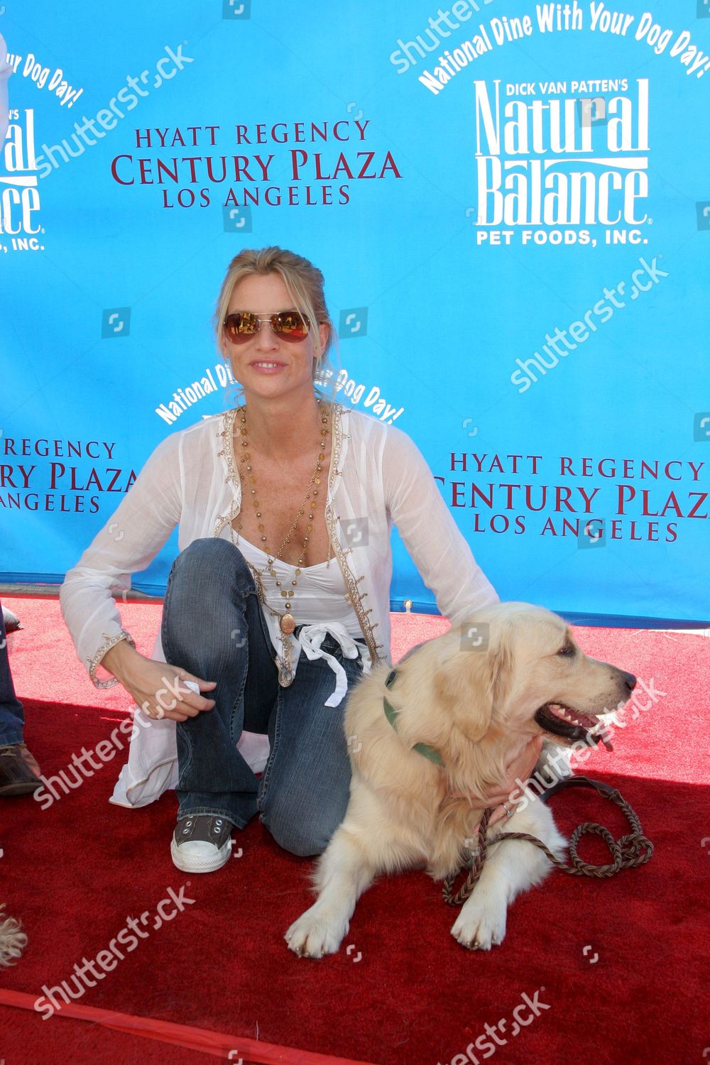 Nicolette Sheridan Her Dog Oliver Editorial Stock Photo - Stock Image ...