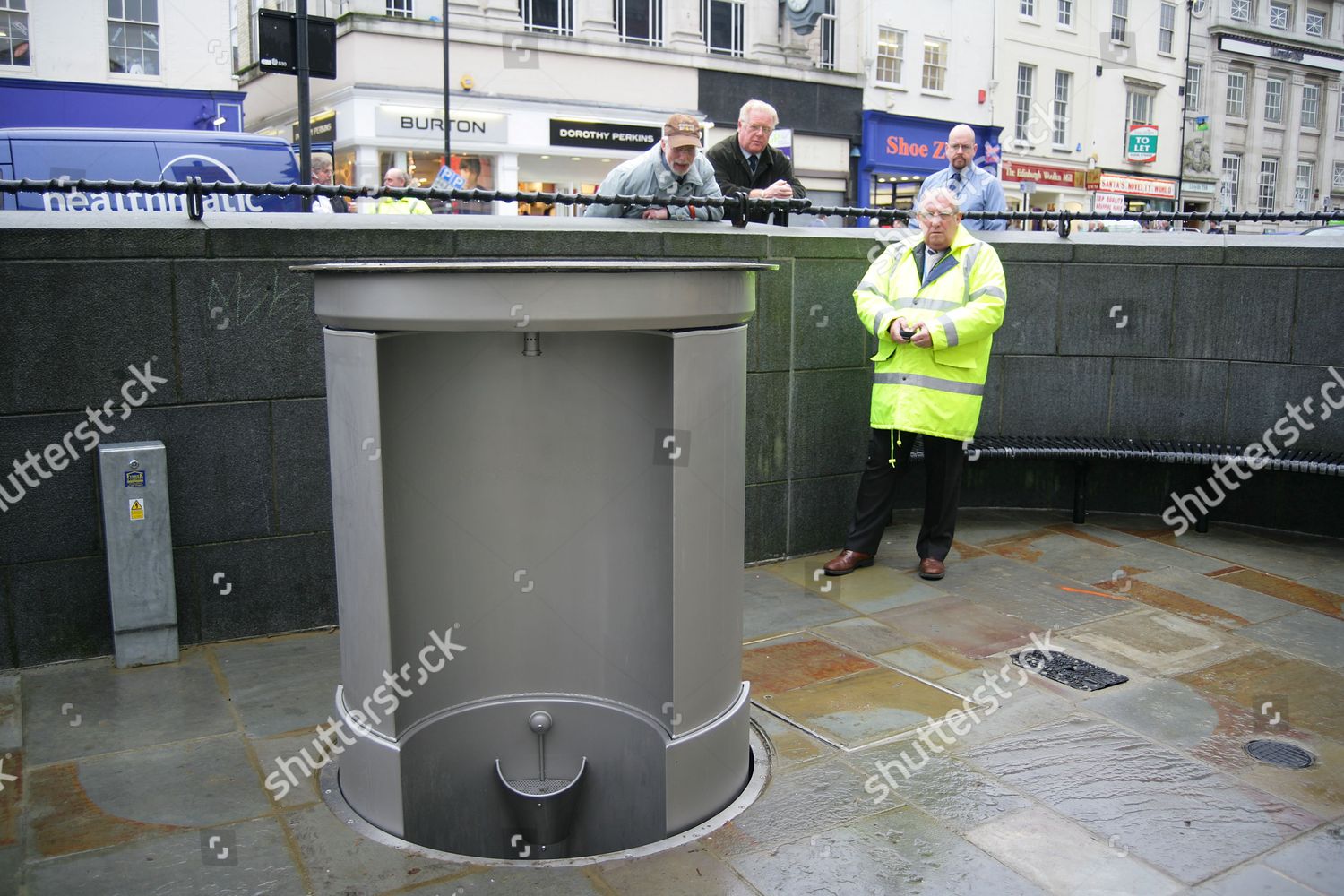 Council Worker Activates Urilift New Hightech Editorial Stock Photo ...
