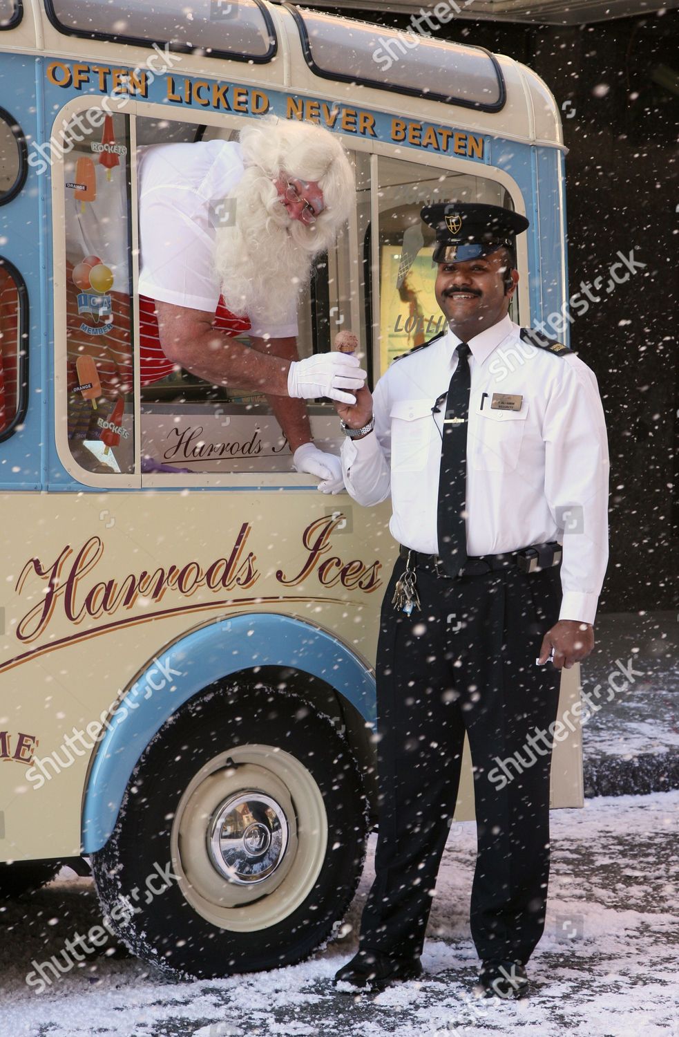 Father Christmas Harrods Security Officer Harrods Editorial Stock Photo ...